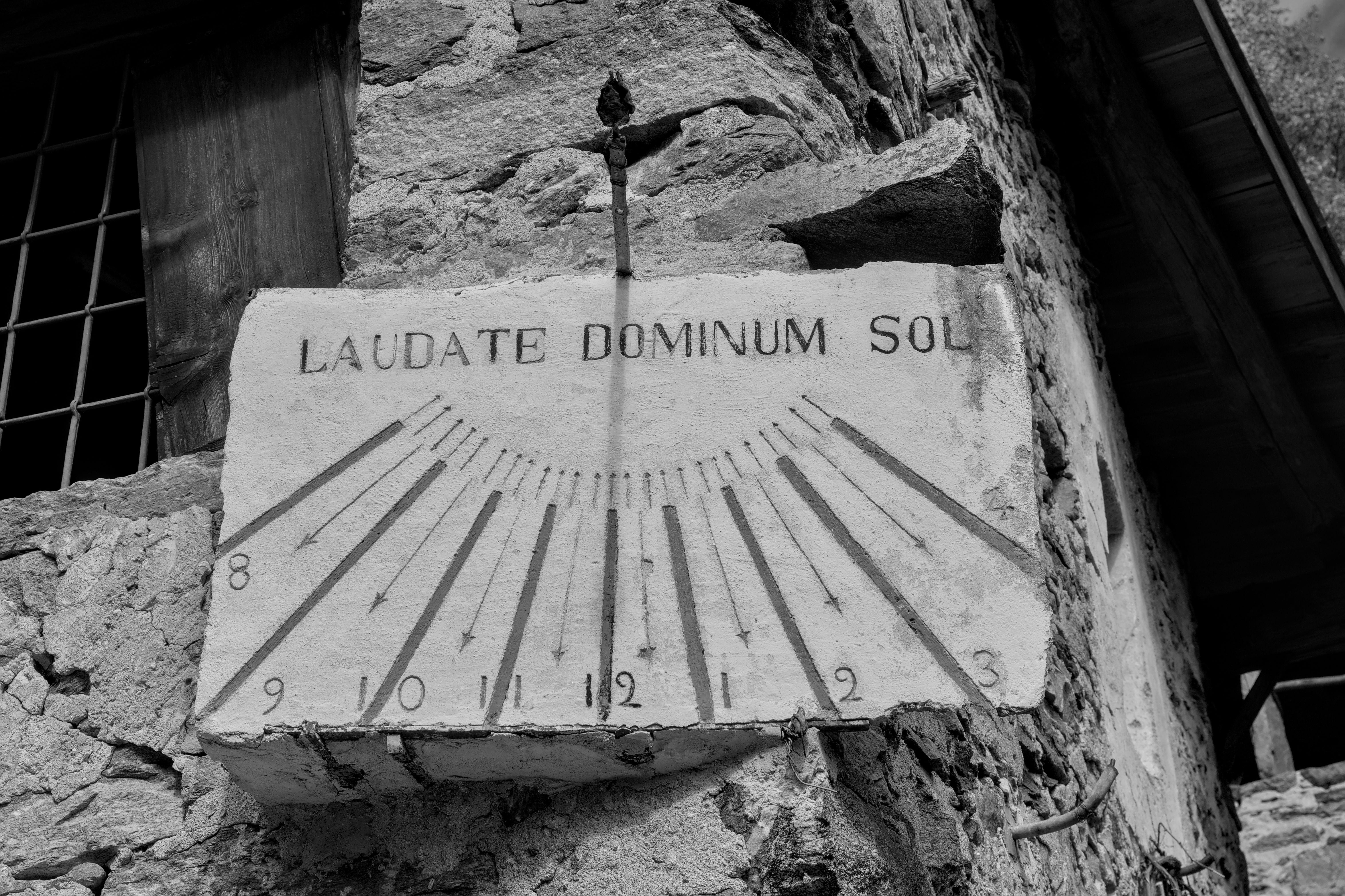 Sundial Photos, Download The BEST Free Sundial Stock Photos & HD Images