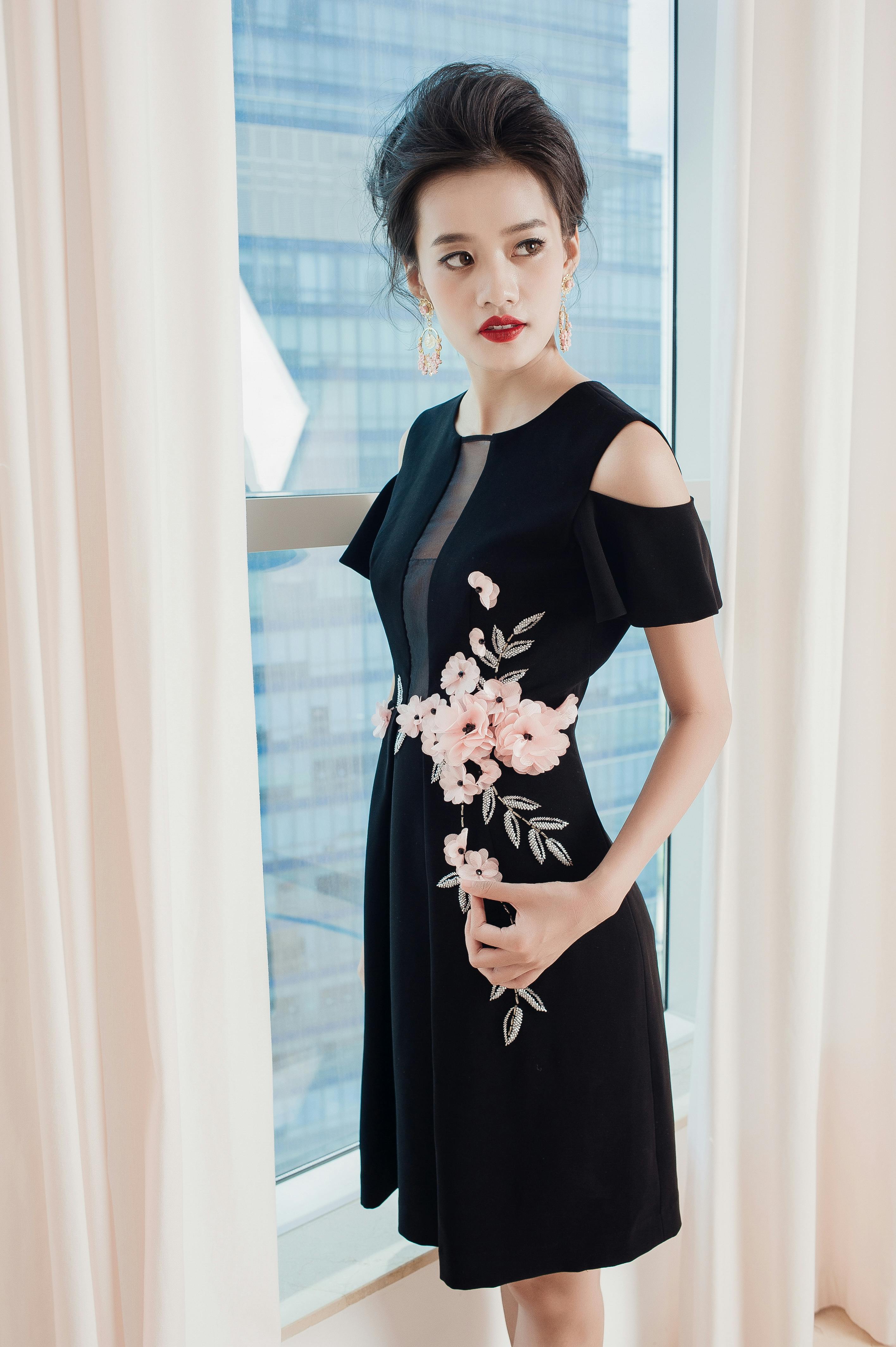 300.000+ Aitweens+bikinis+videos+models Bilder und Fotos · Kostenlos ...