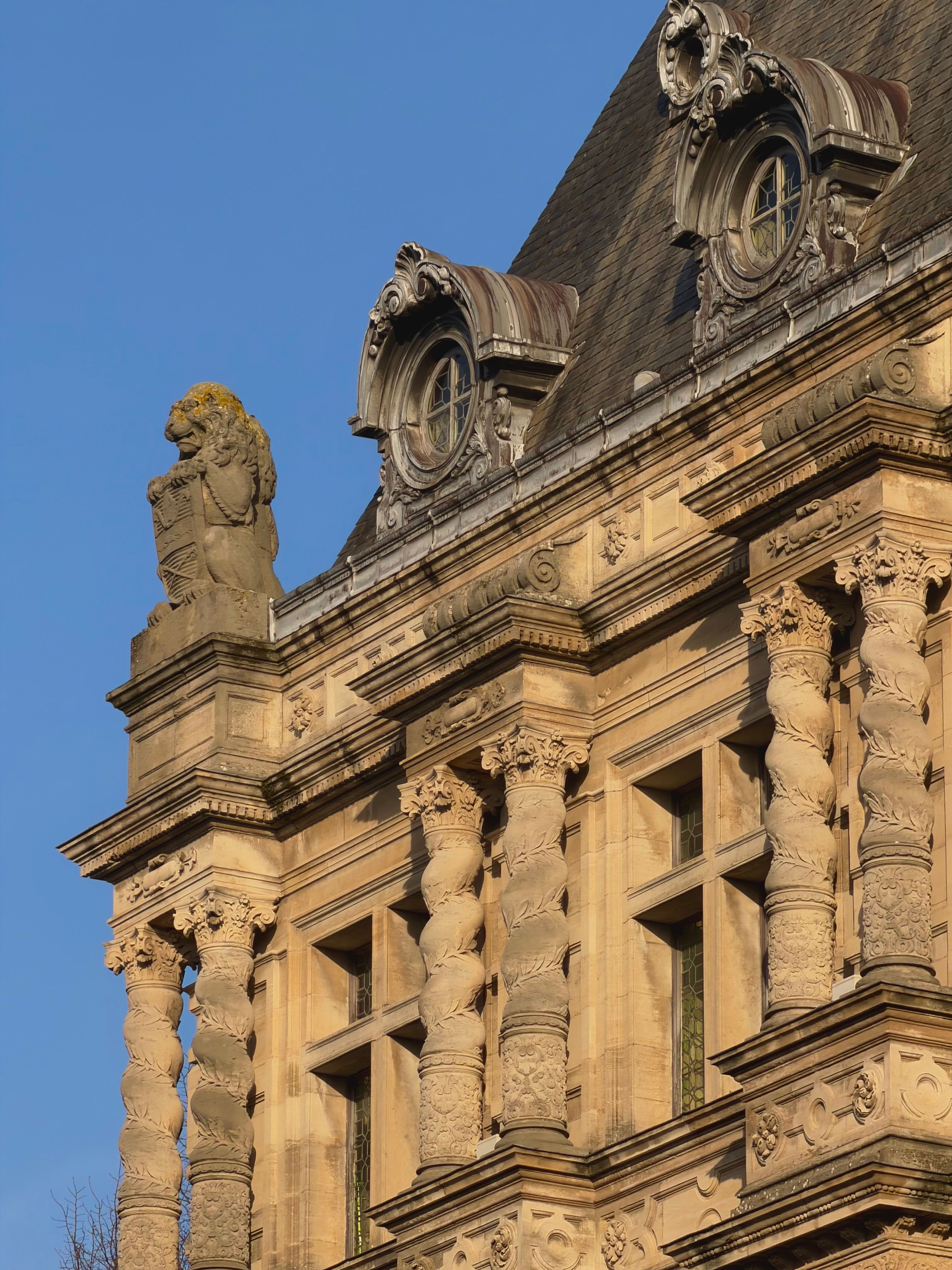Ornate Architectural Detail of Historic Building · Free Stock Photo