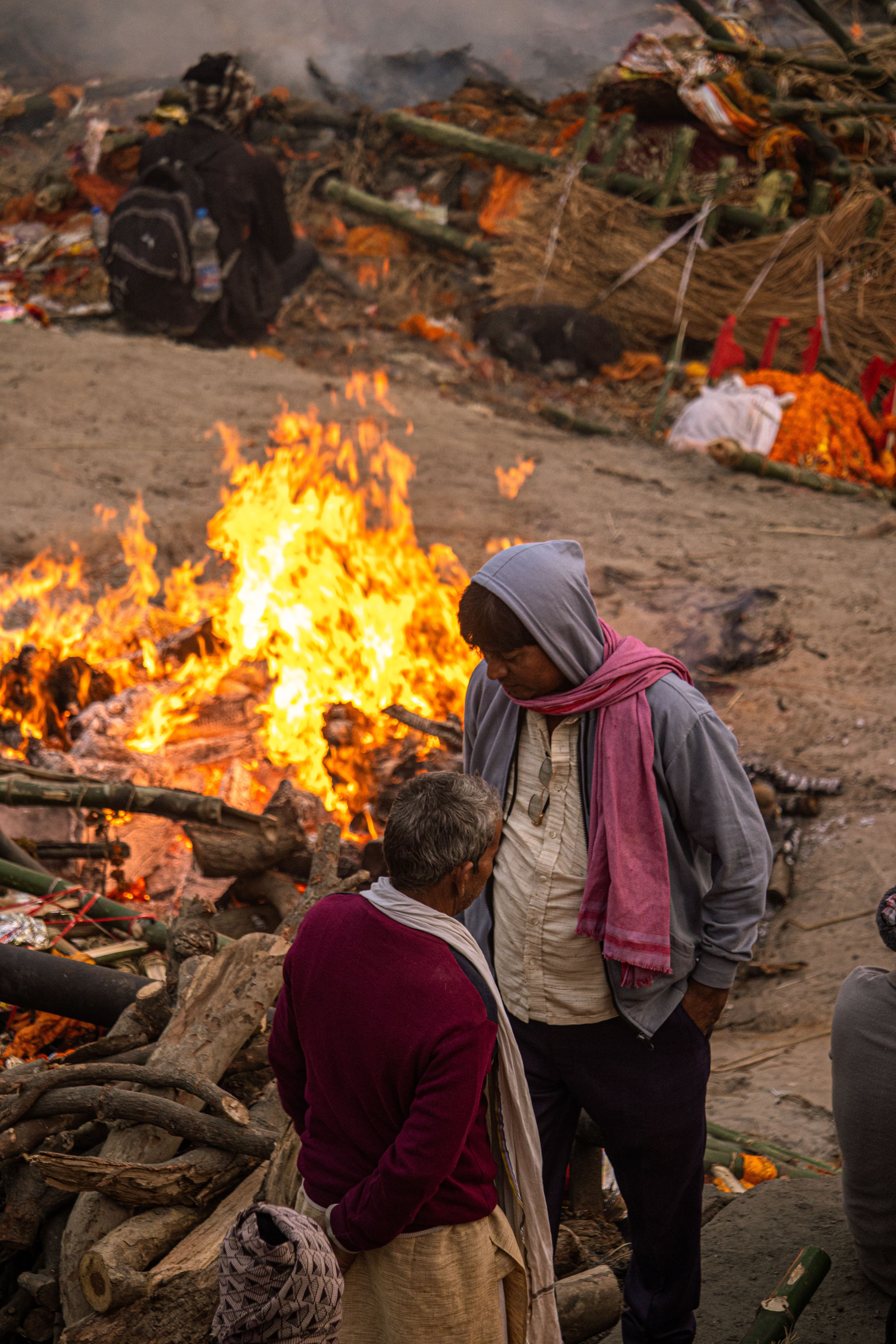 Traditional Hindu Cremation Ceremony by Riverbank · Free Stock Photo