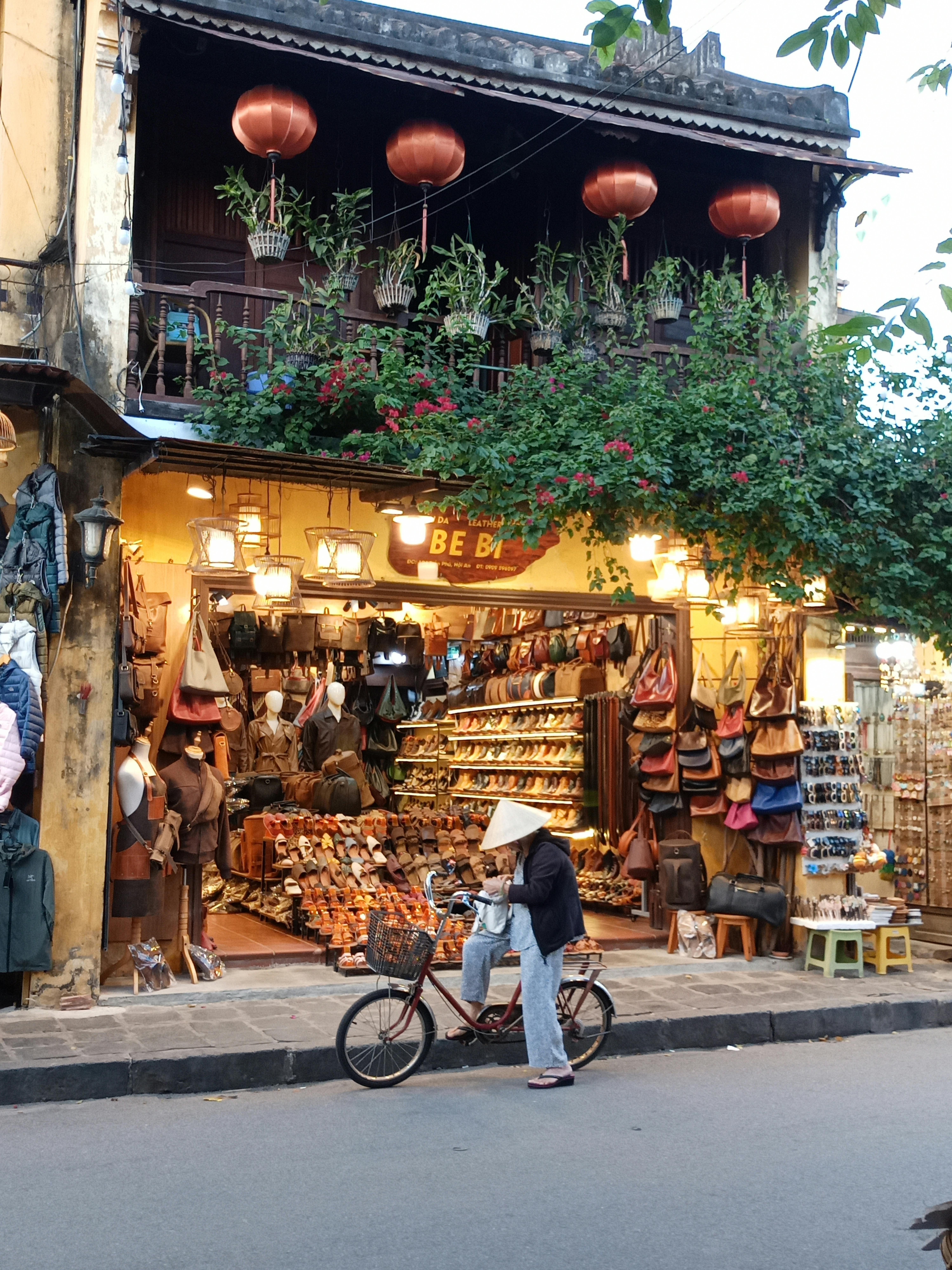 Traditional Street Shop in Hoi An, Vietnam · Free Stock Photo