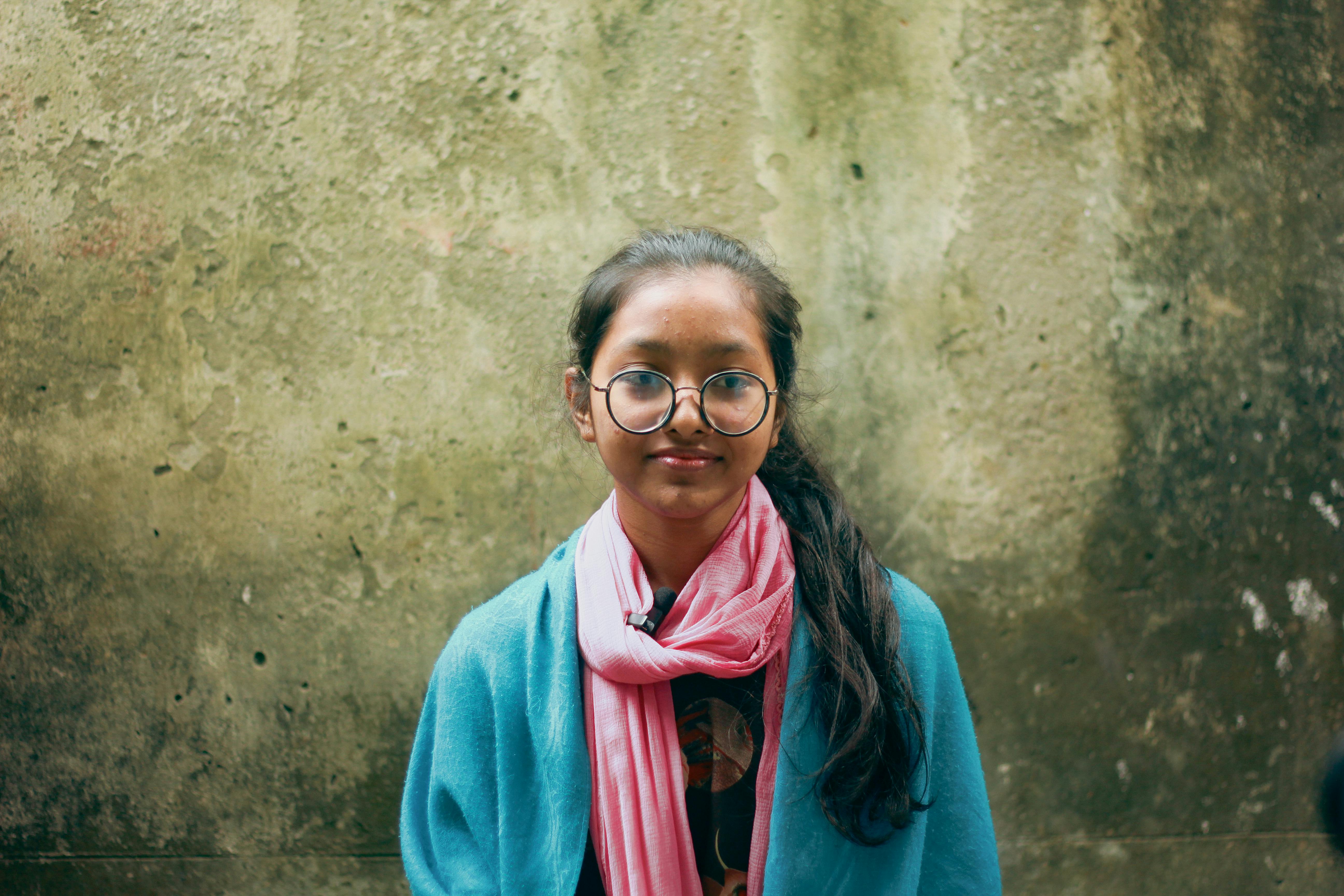 Candid Girls Photos, Download The BEST Free Candid Girls Stock Photos ...