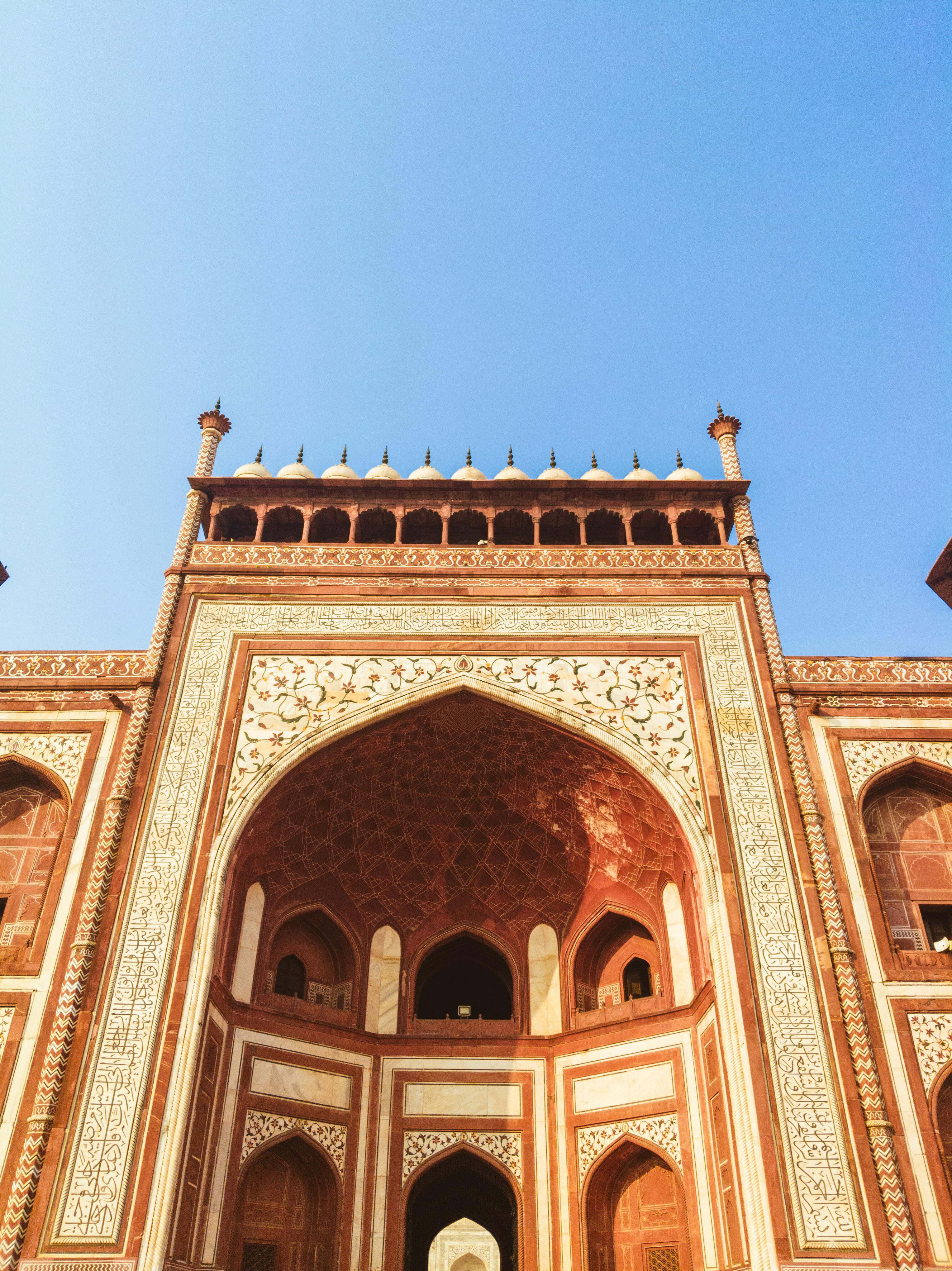 Majestic View of Darwaza-i-Rauza in Agra, India · Free Stock Photo