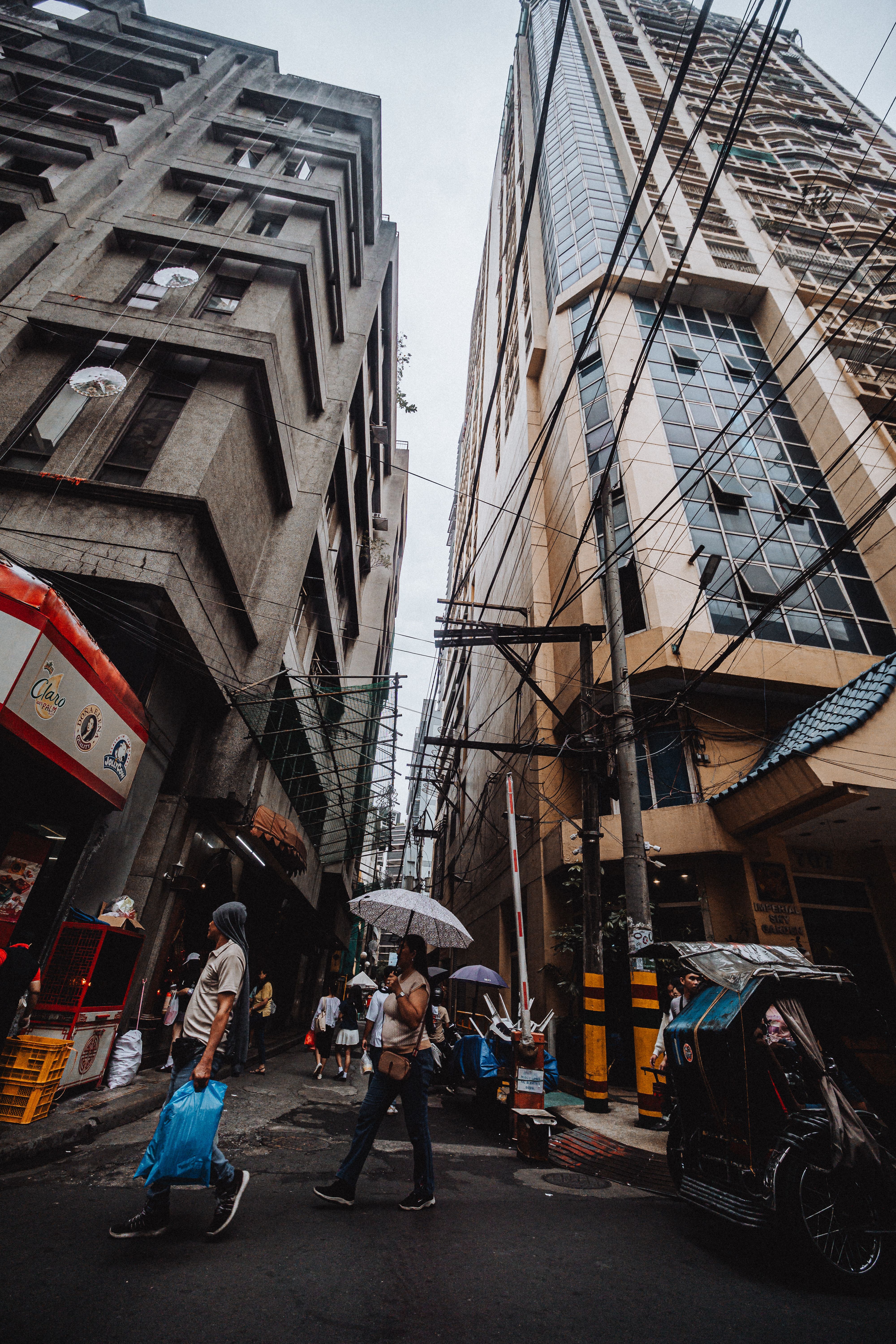 People Walking In The City Photos, Download The BEST Free People ...