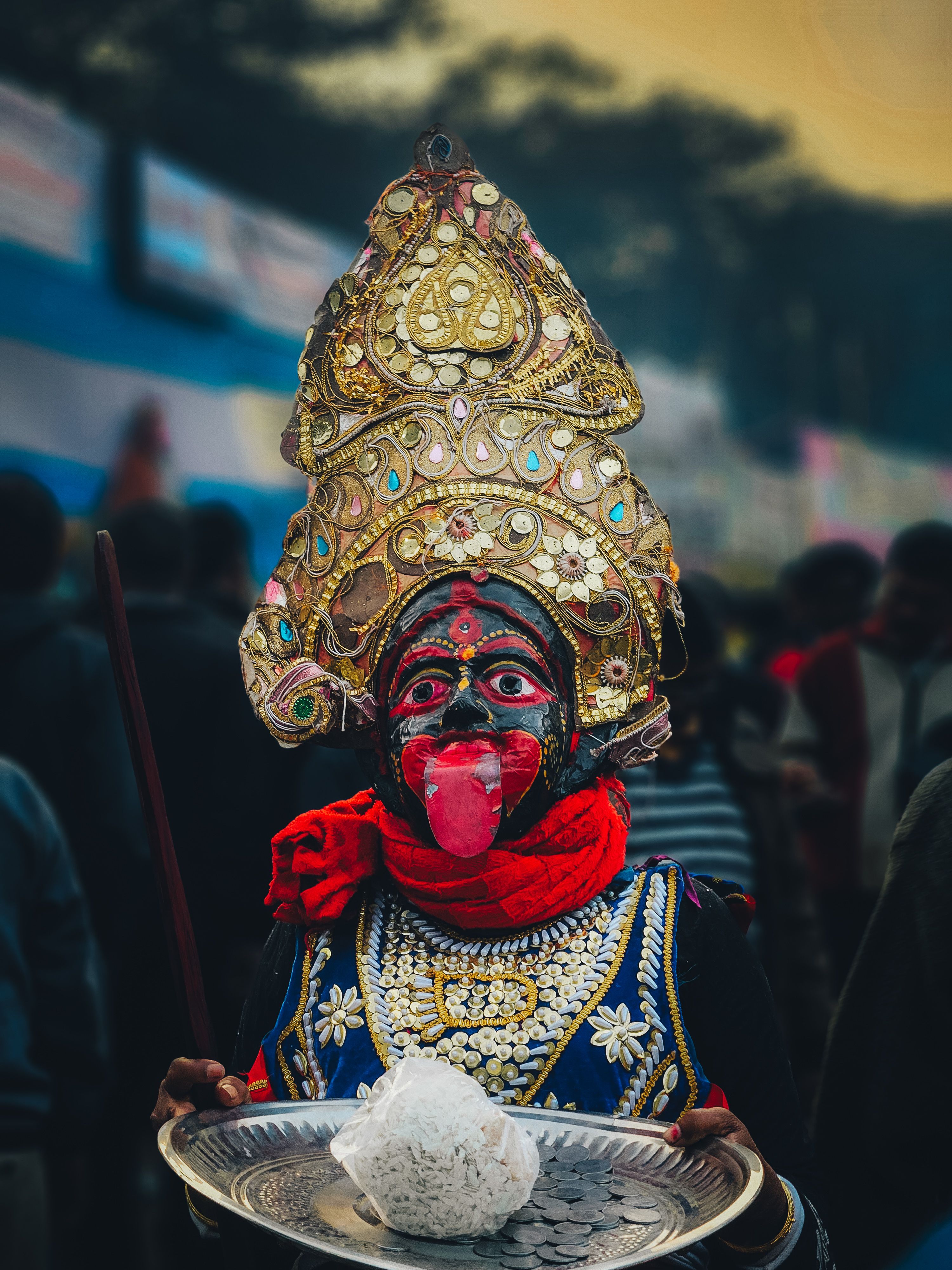 Trajes Coloridos Tradicionais Indianos Para Festivais · Foto ...