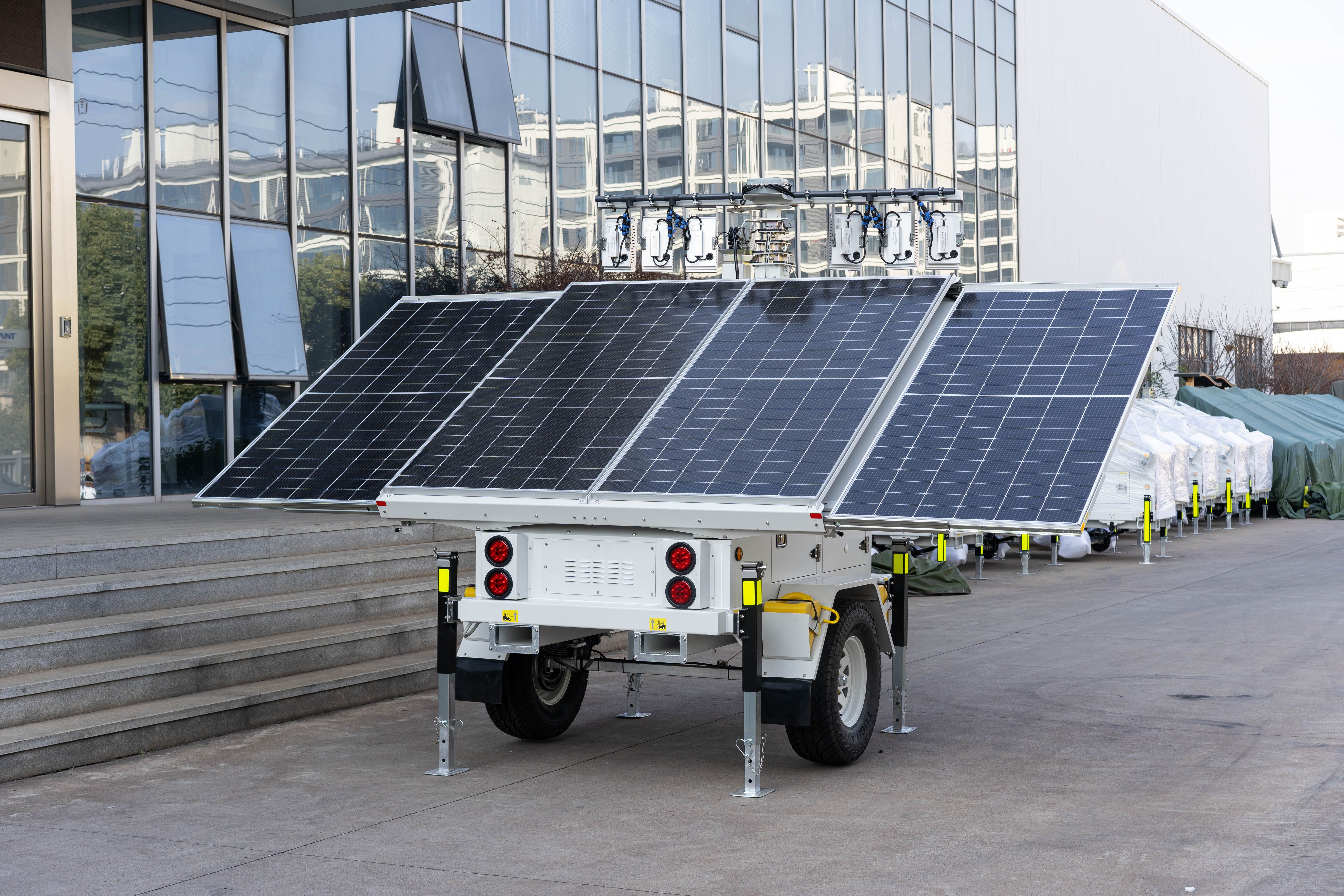 Mobile Solar Panel Trailer in Urban Setting · Free Stock Photo