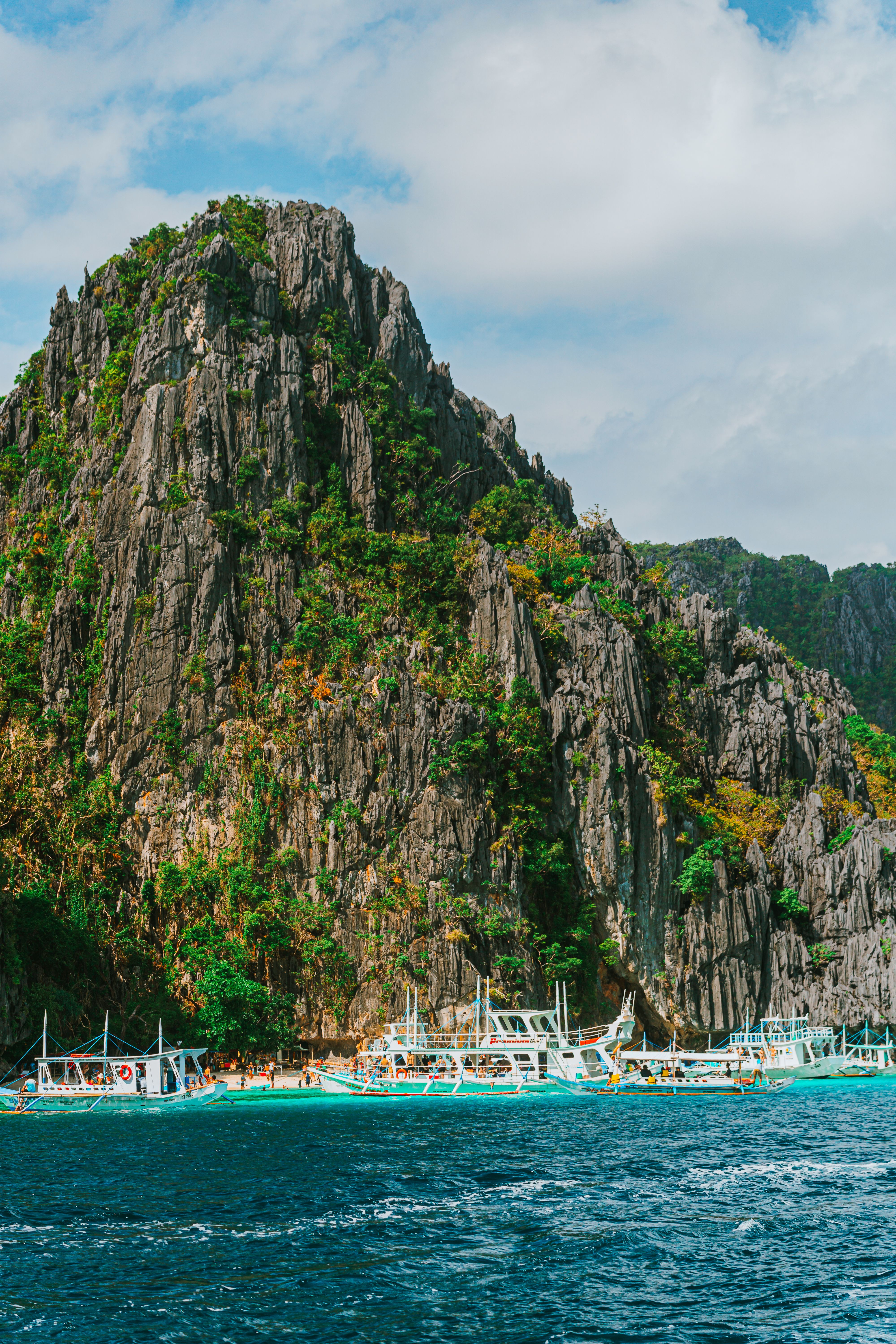 Majestic Limestone Cliffs in El Nido, Palawan · Free Stock Photo