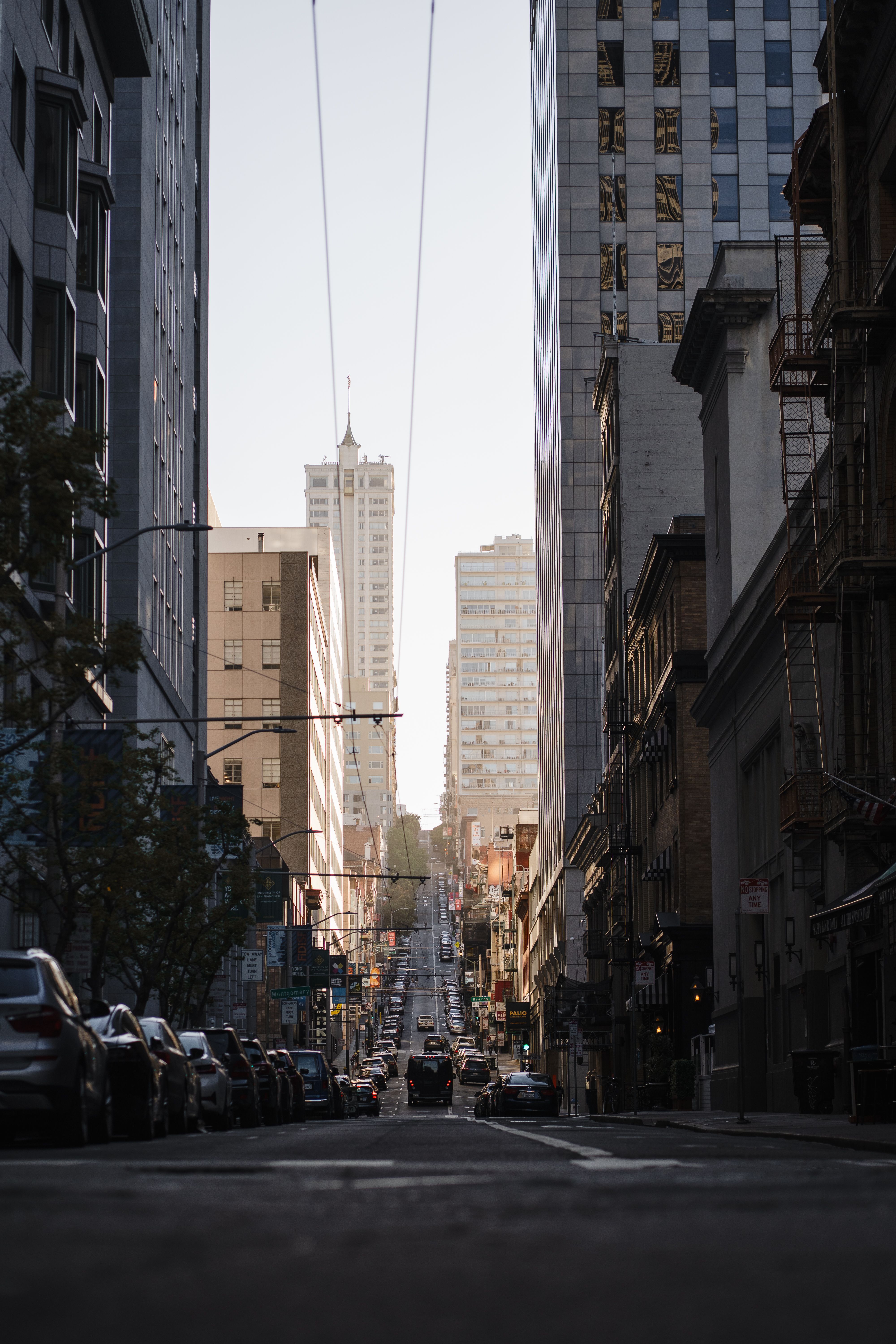 San Francisco Street View with High Rise Buildings · Free Stock Photo