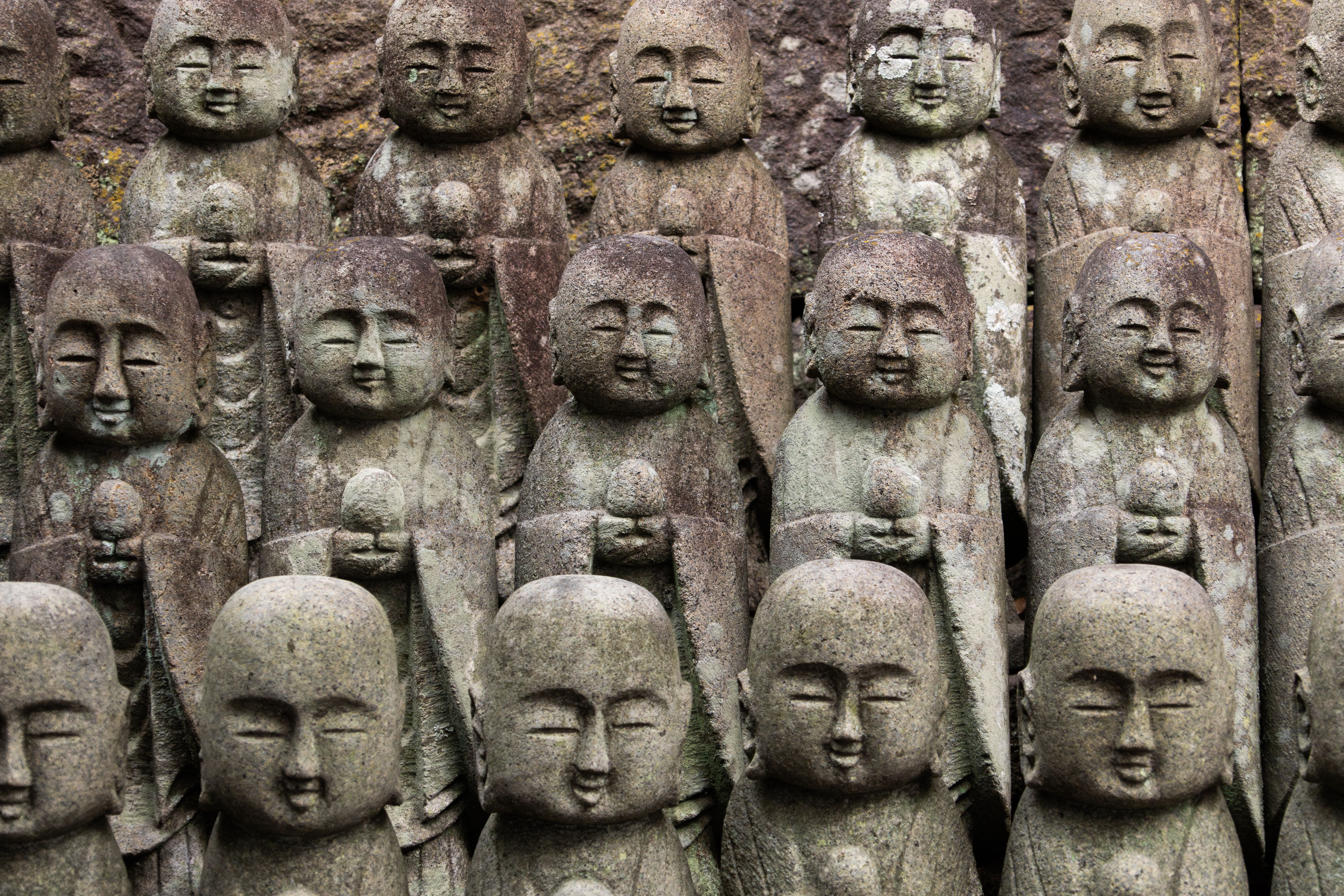 Rows of Jizo Statues in Kamakura, Japan · Free Stock Photo