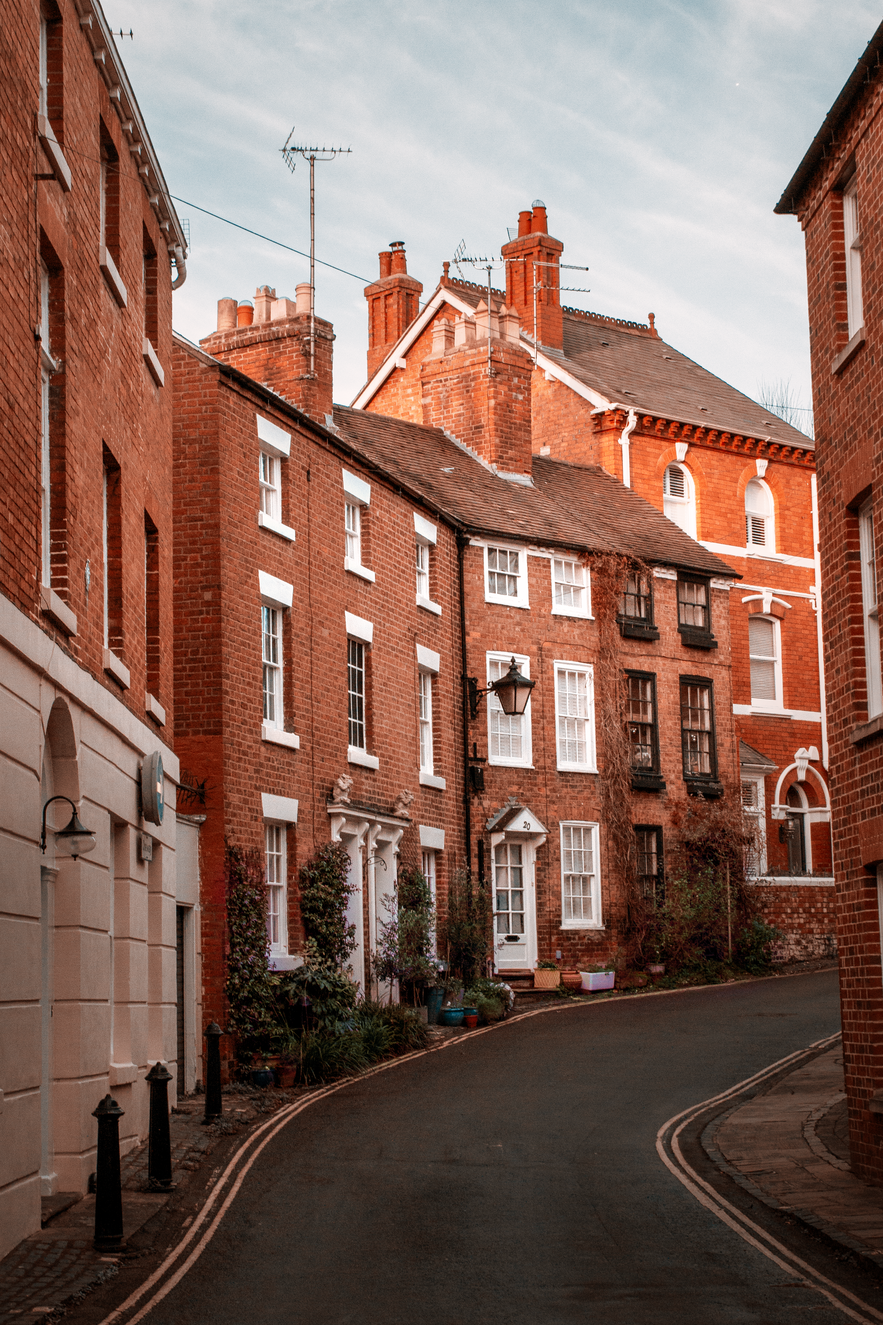Charming Brick Street in Shrewsbury, England · Free Stock Photo
