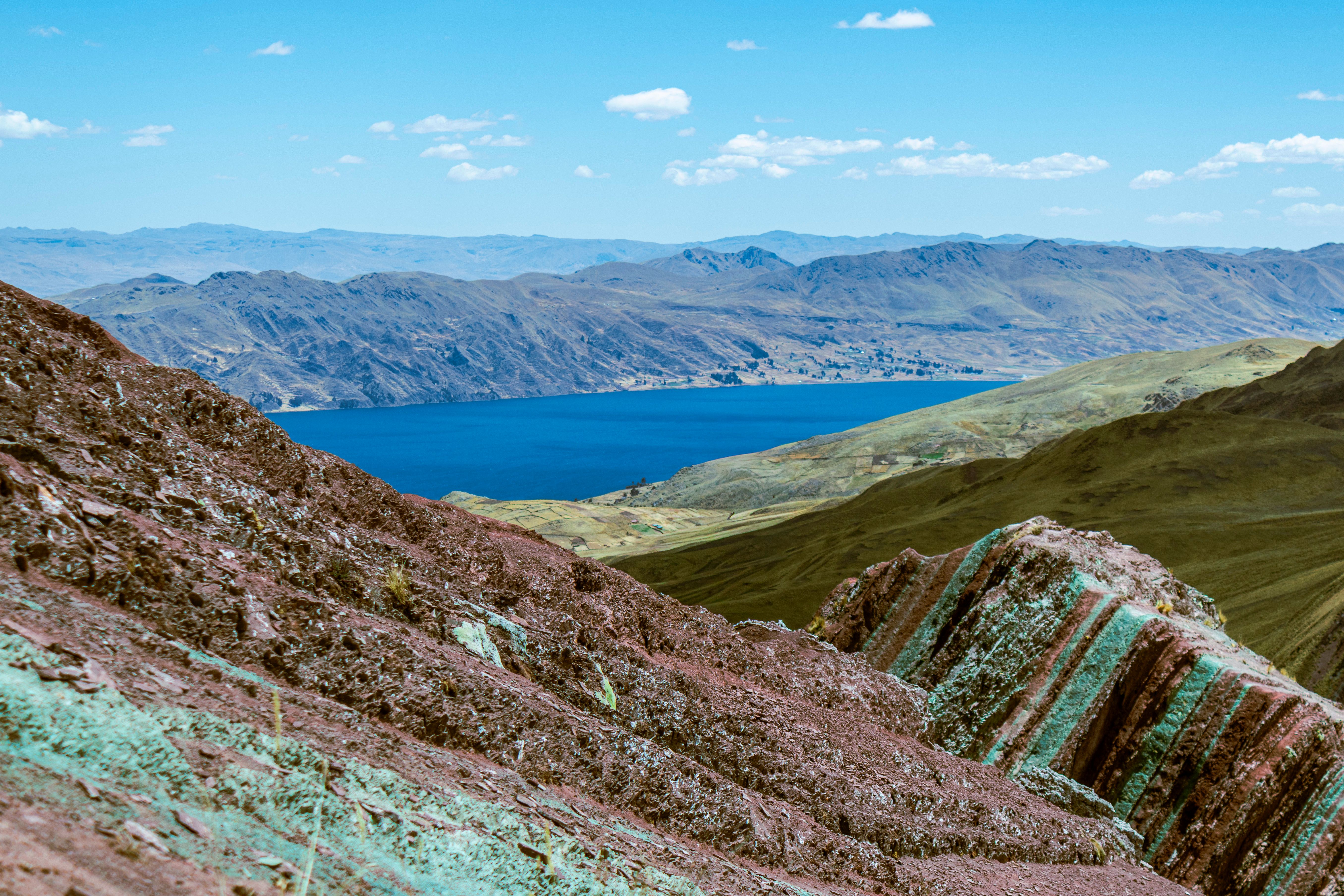 Stunning Andean Landscape with Lake View in Cusco · Free Stock Photo