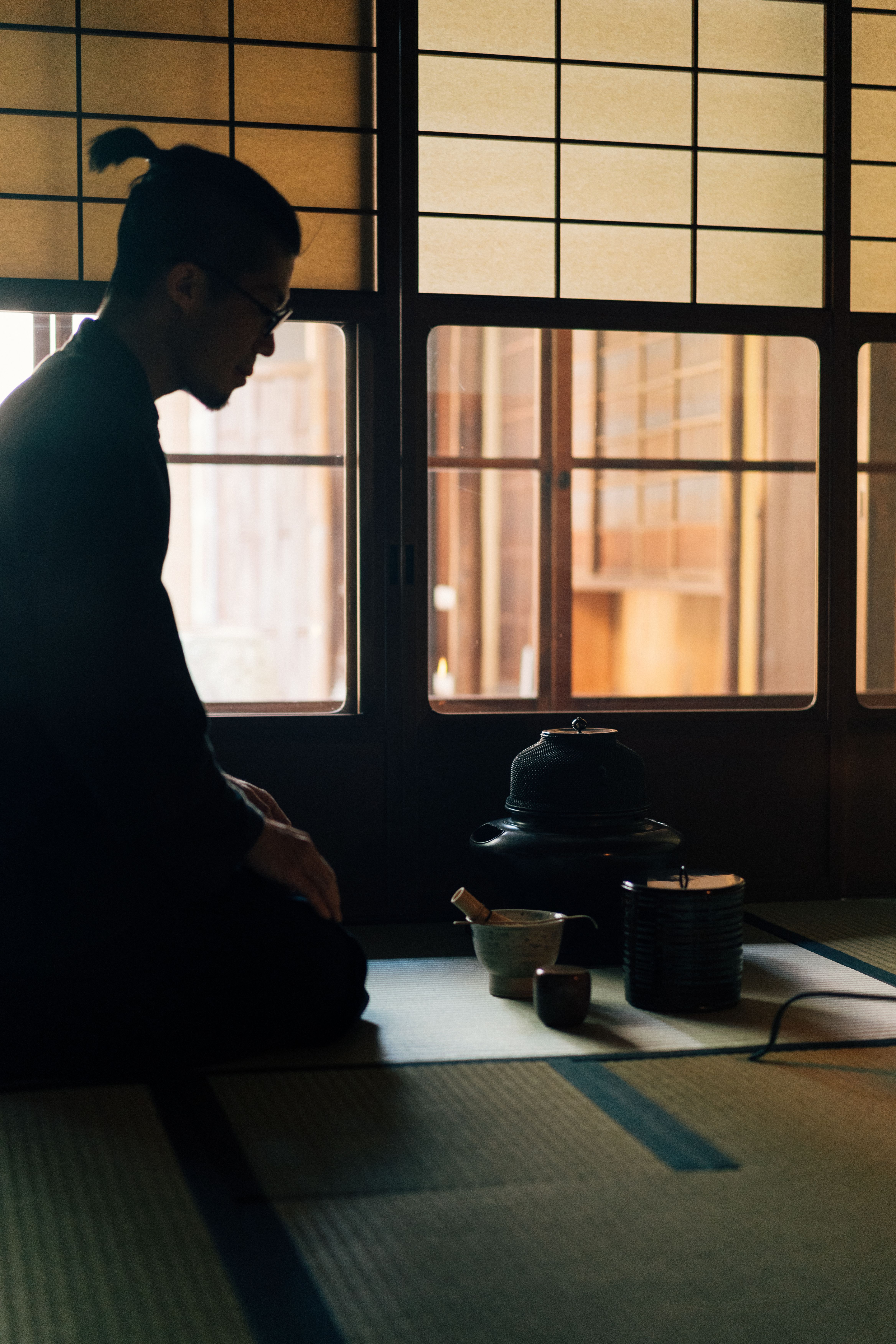 Traditional Japanese Tea Ceremony in Tatami Room · Free Stock Photo