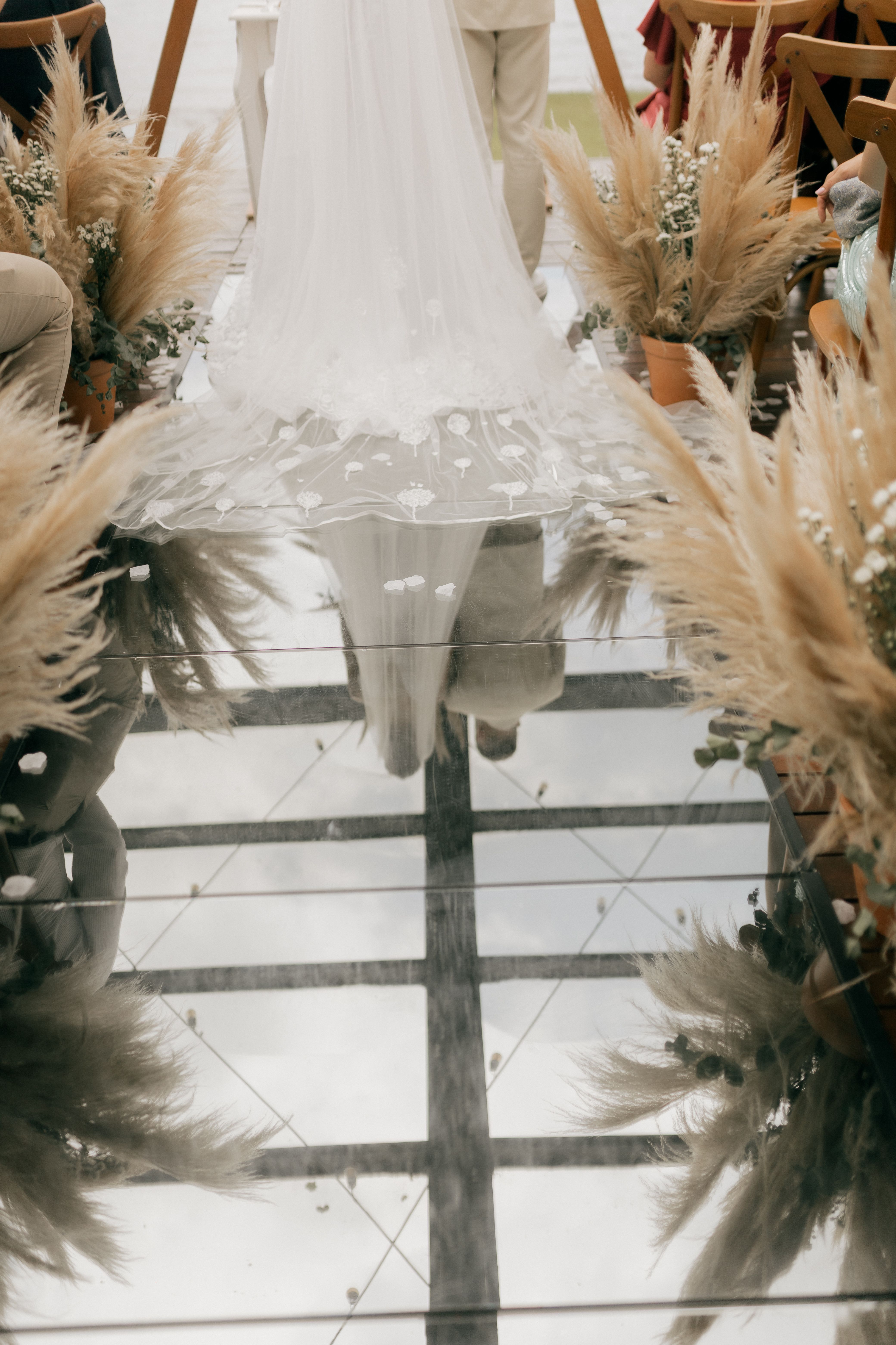 Elegant Wedding Reflection on Mirror Aisle · Free Stock Photo