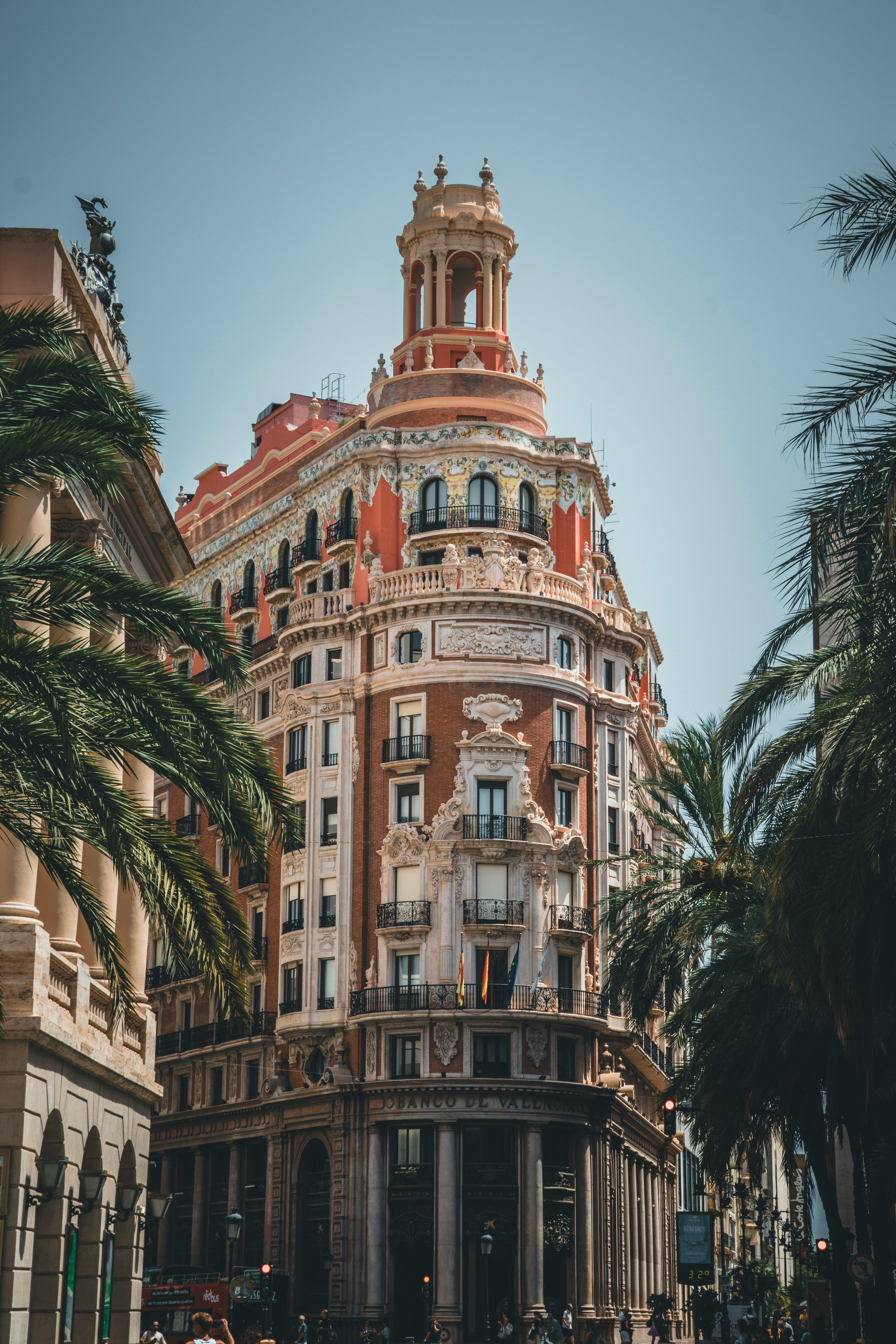 Stunning Architectural Building in Valencia · Free Stock Photo