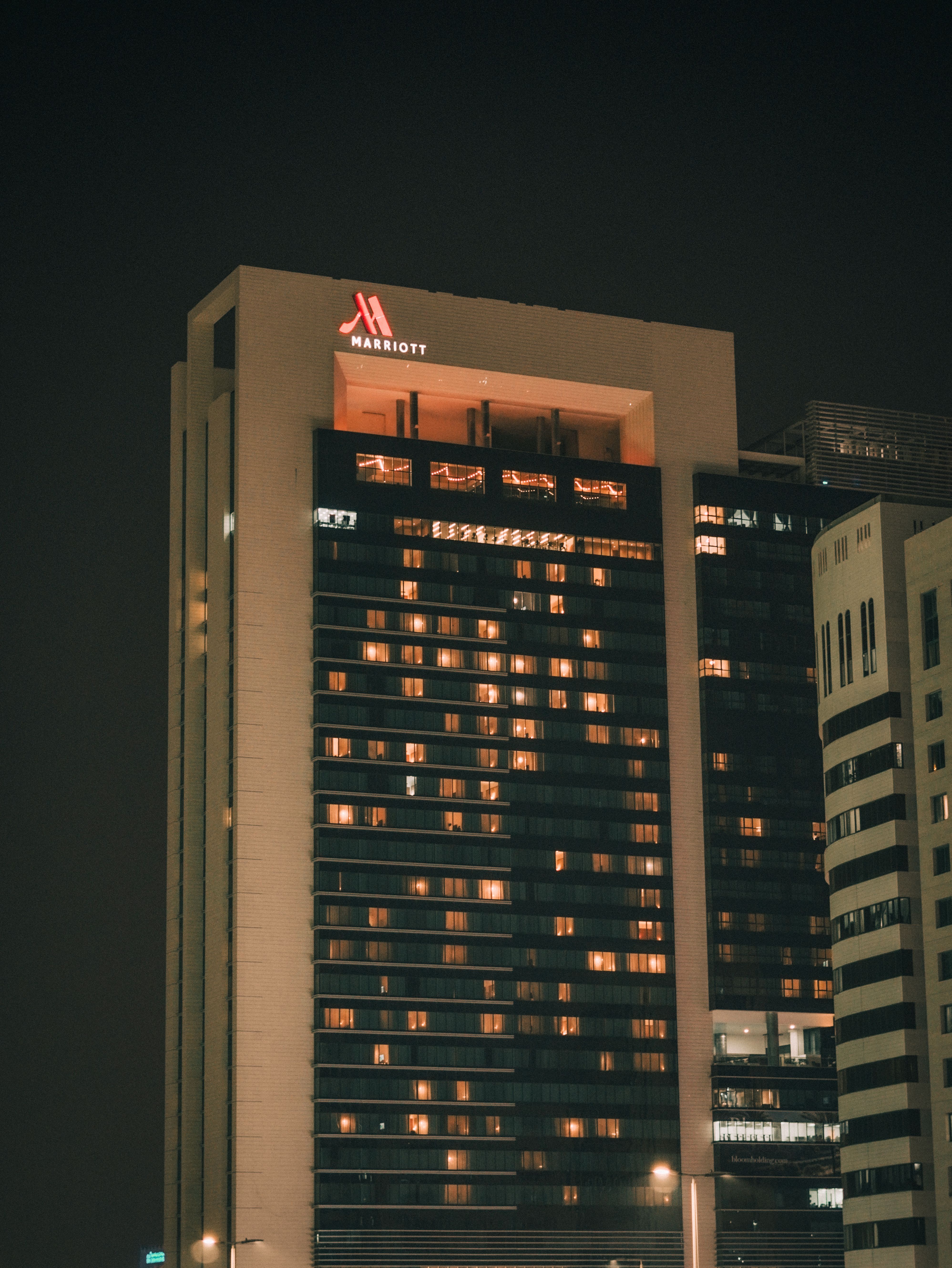 Night View of Marriott Hotel in Abu Dhabi · Free Stock Photo