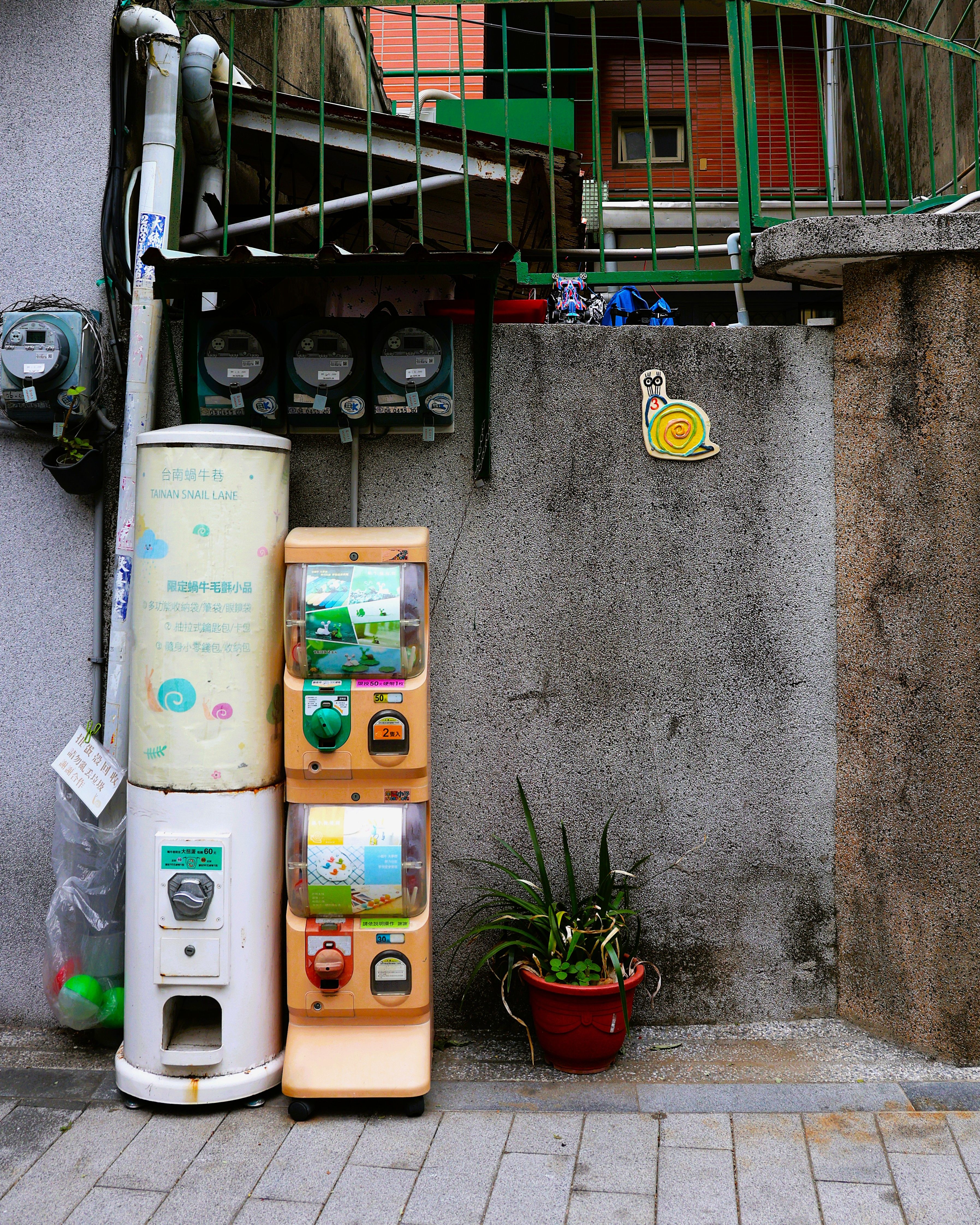 Urban Vending Machines in Taipei Street Scene · Free Stock Photo
