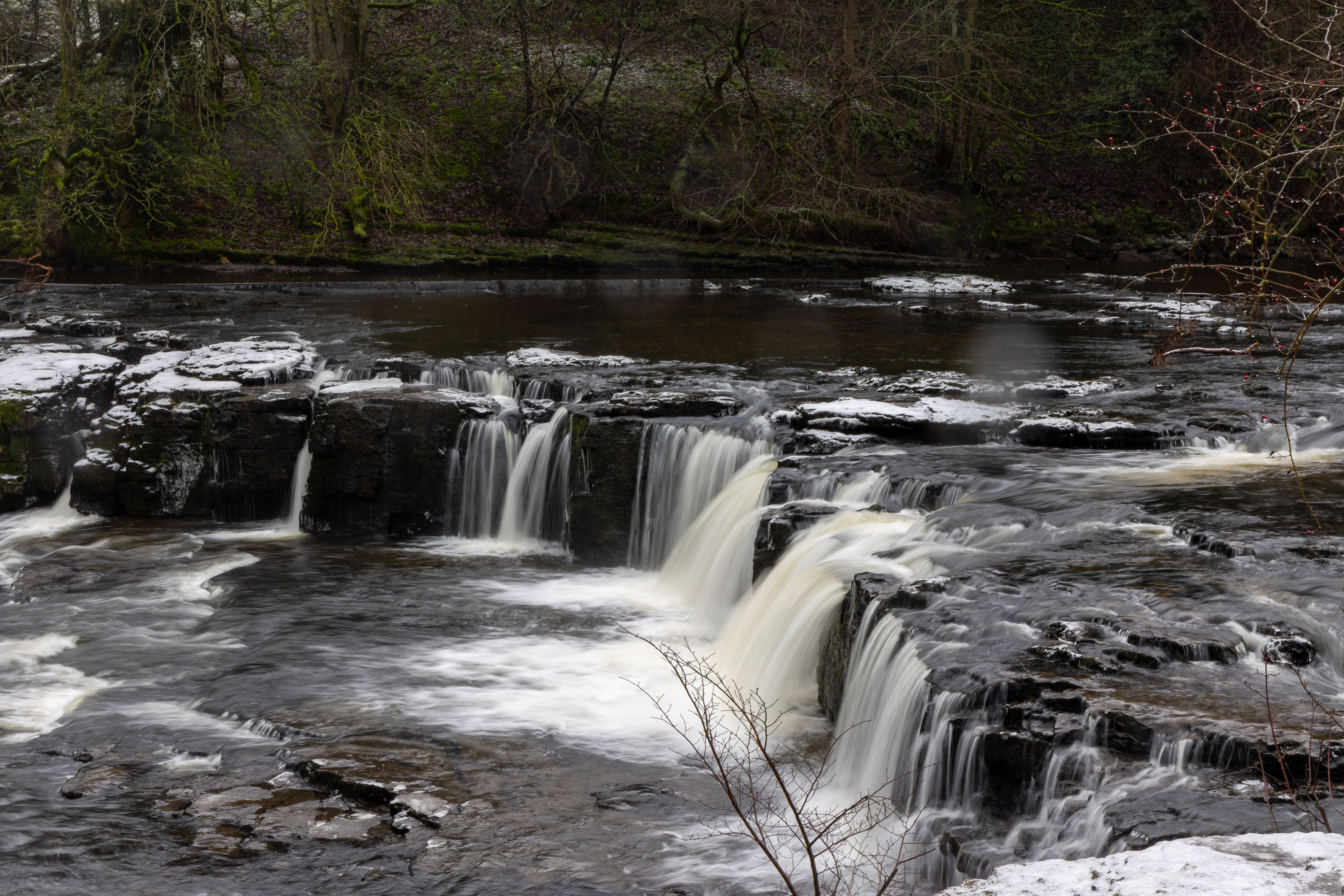 Winter Waterfall Scene in Yorkshire Dales, UK · Free Stock Photo