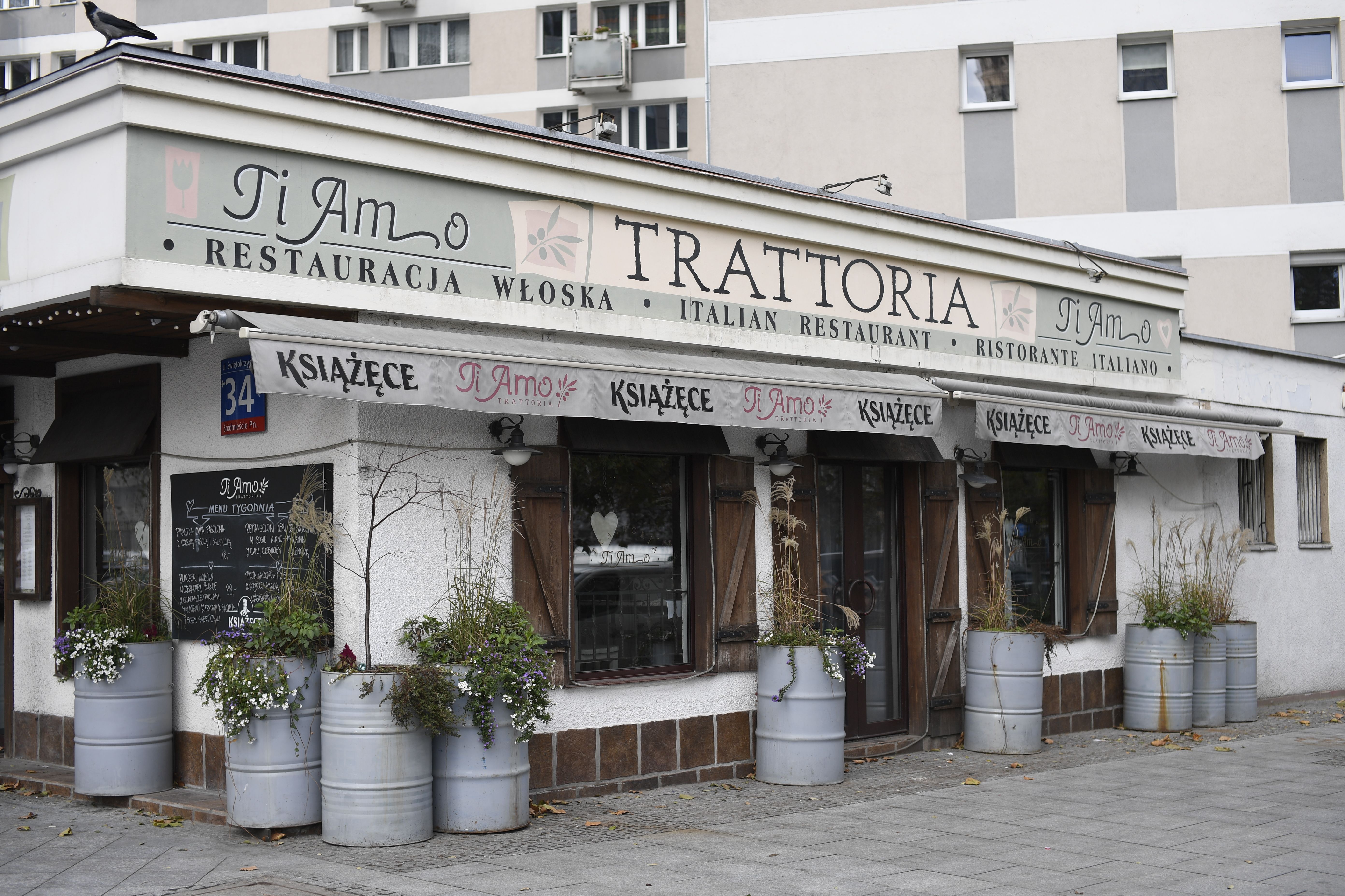 Charming Italian Restaurant Facade in Warsaw · Free Stock Photo