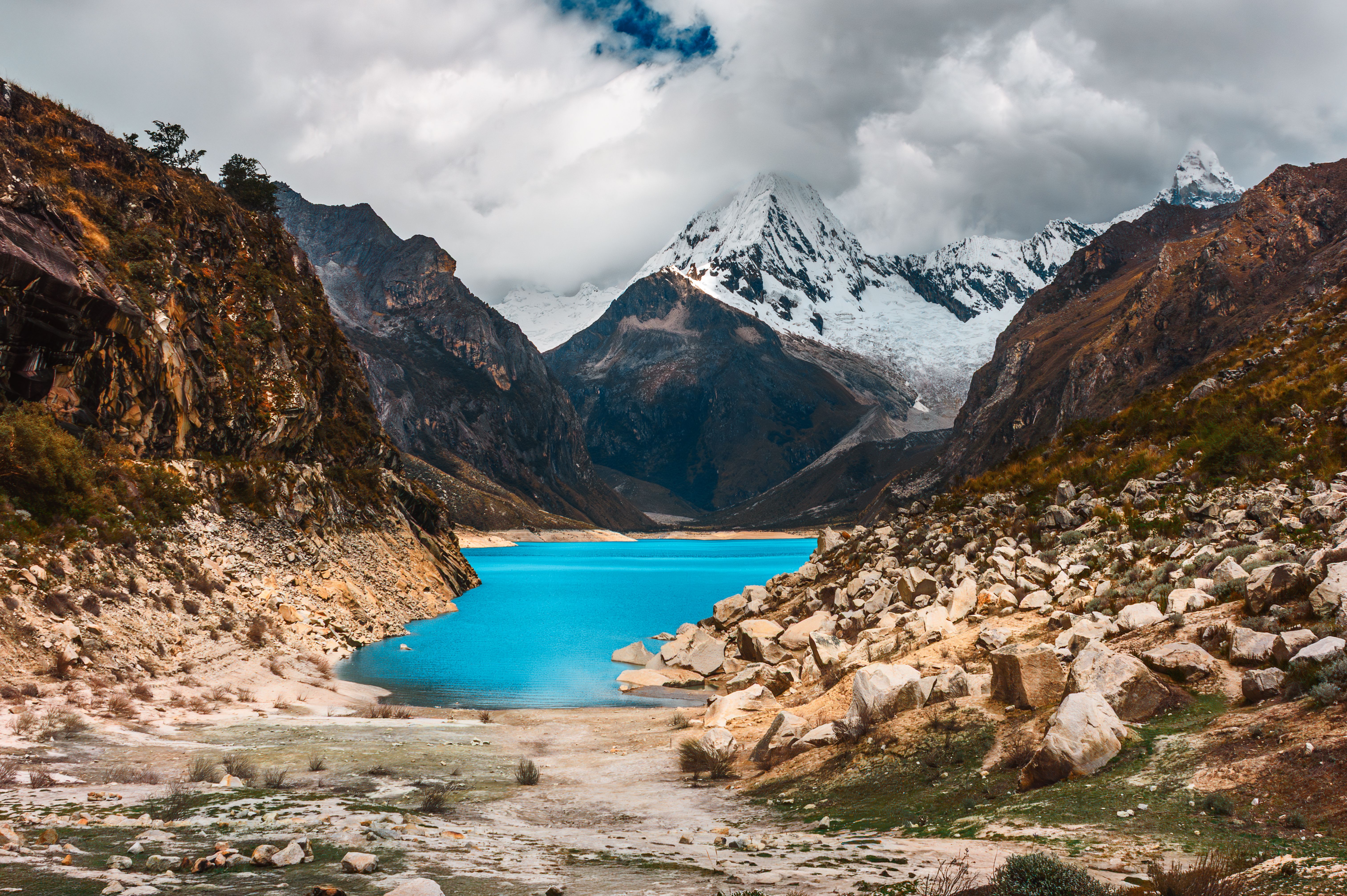 Stunning View of Paron Lake in the Andes · Free Stock Photo