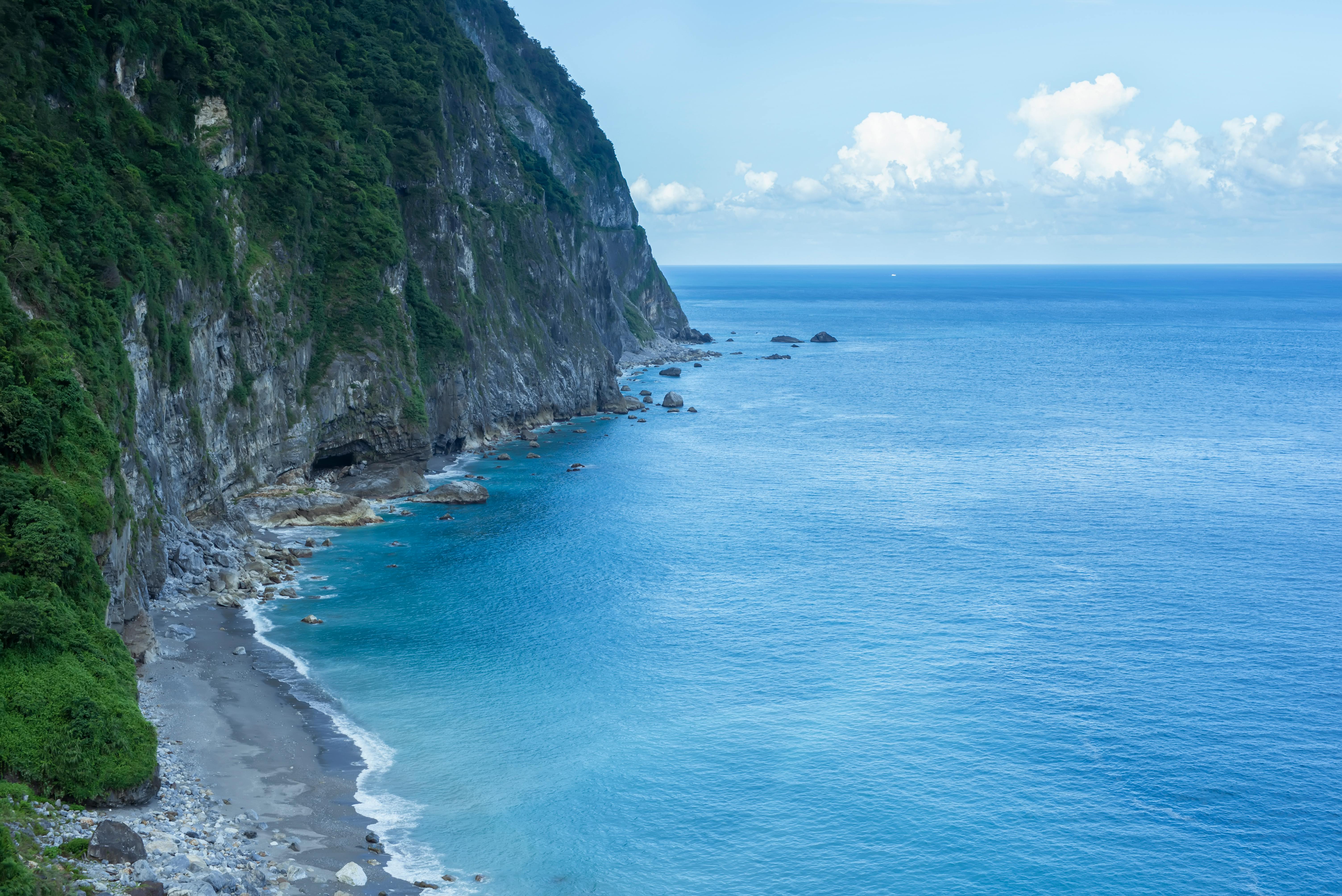 台湾清水崖壮丽海岸悬崖 · 免费素材图片