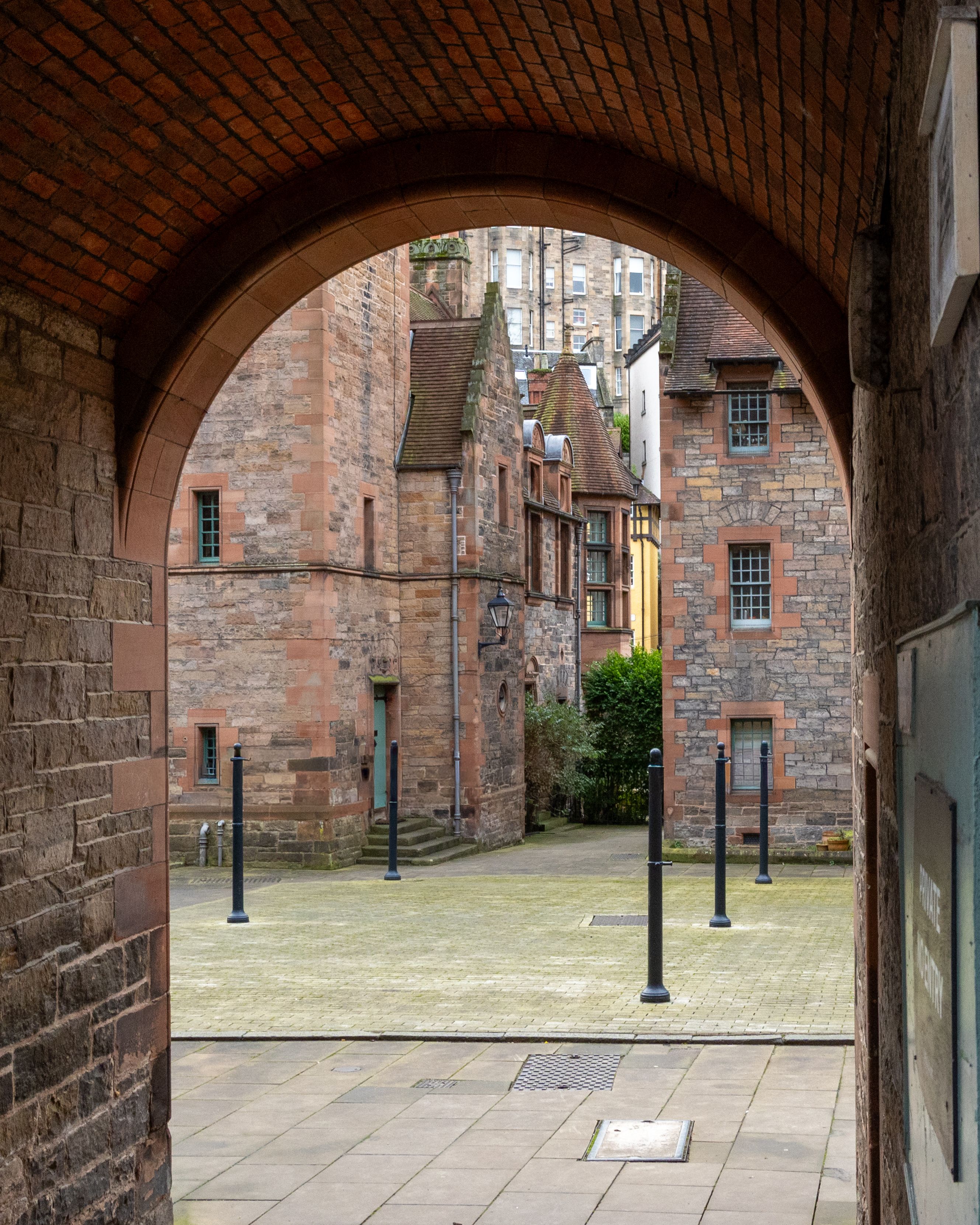 Historic Archway View of Dean Village, Edinburgh · Free Stock Photo
