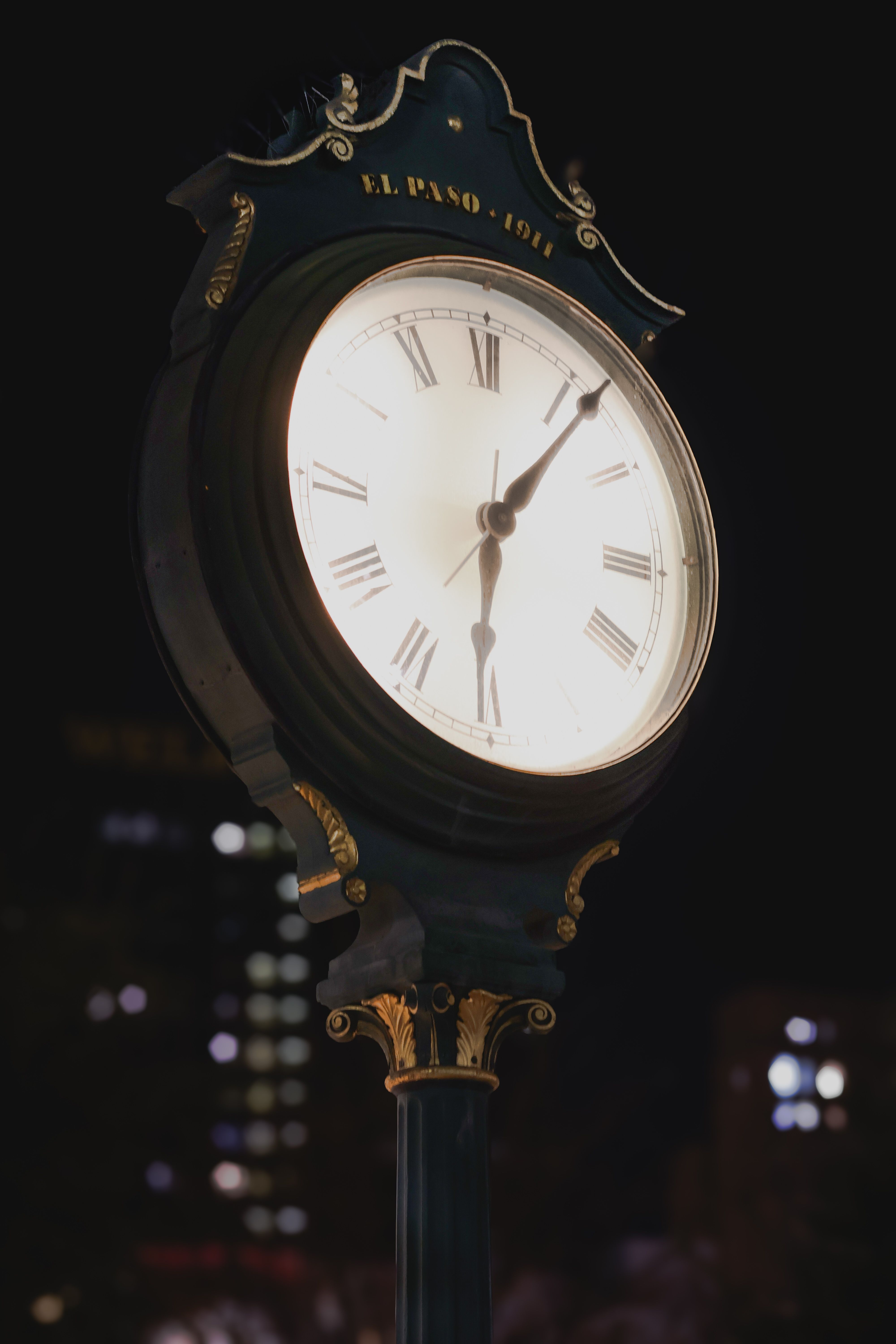Illuminated Street Clock at Night in El Paso · Free Stock Photo