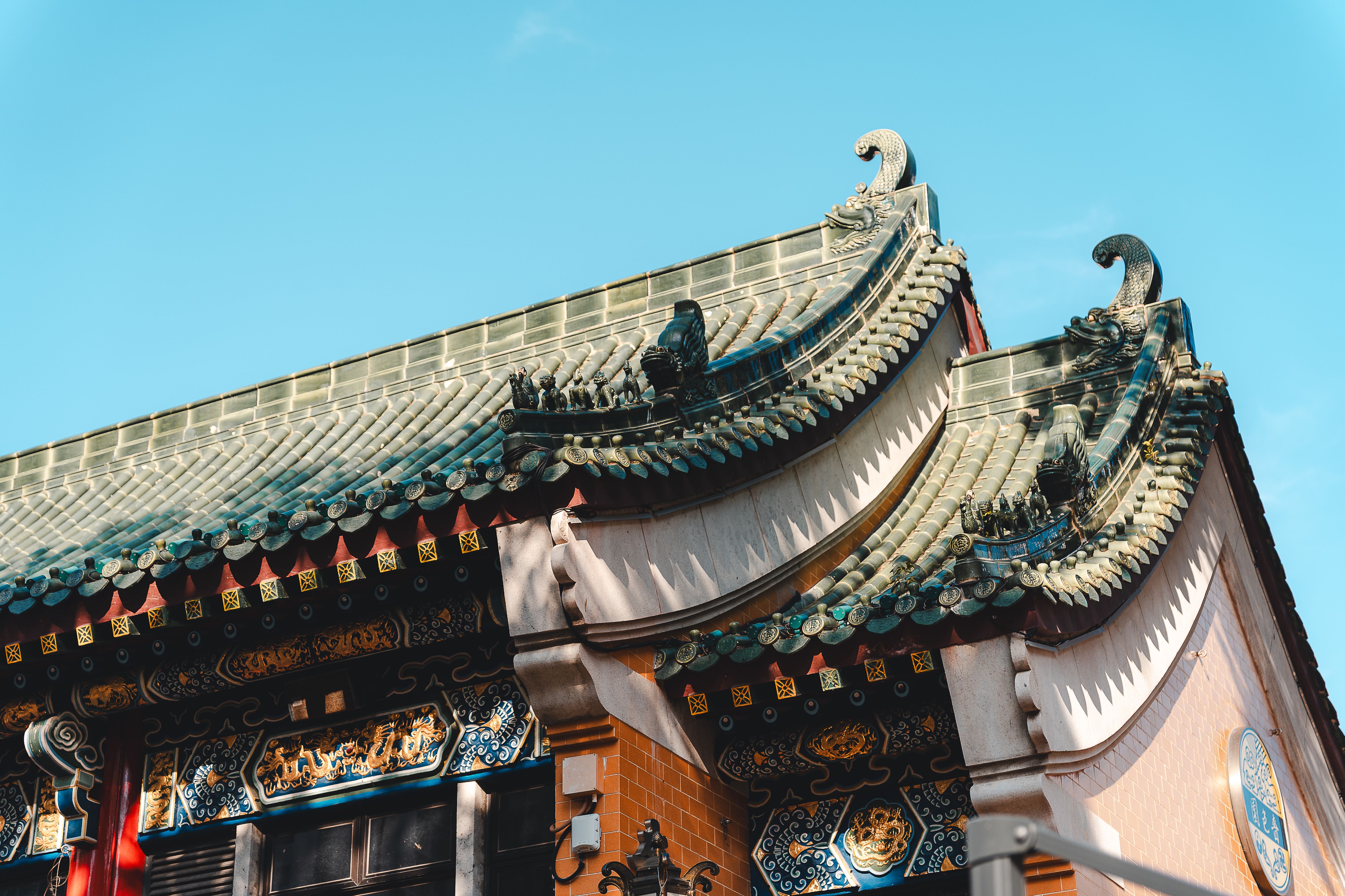 Ornate Traditional Chinese Roof in Hong Kong · Free Stock Photo