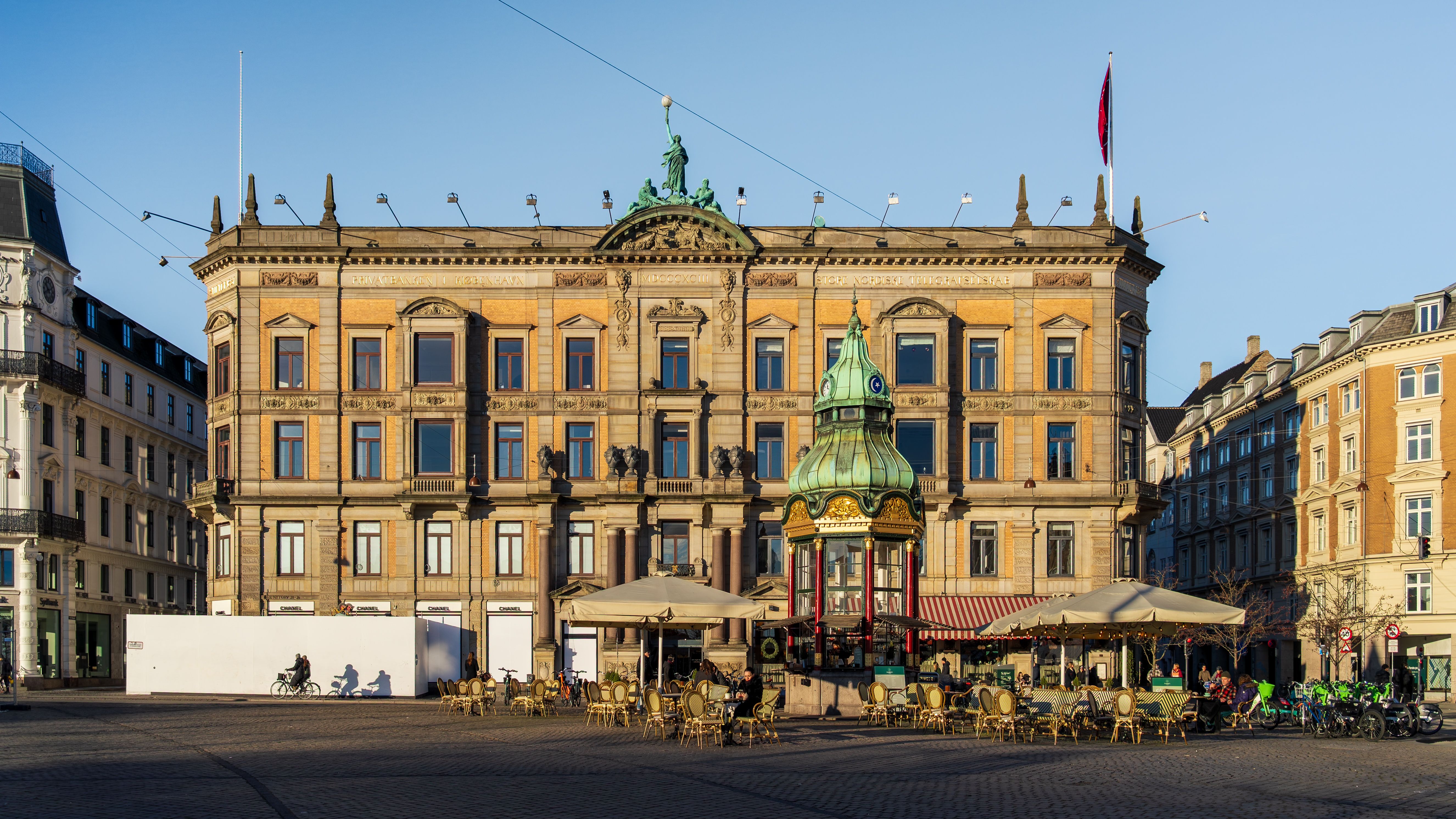 kongens-nytorv-historic-building-copenhagen-free-stock-photo