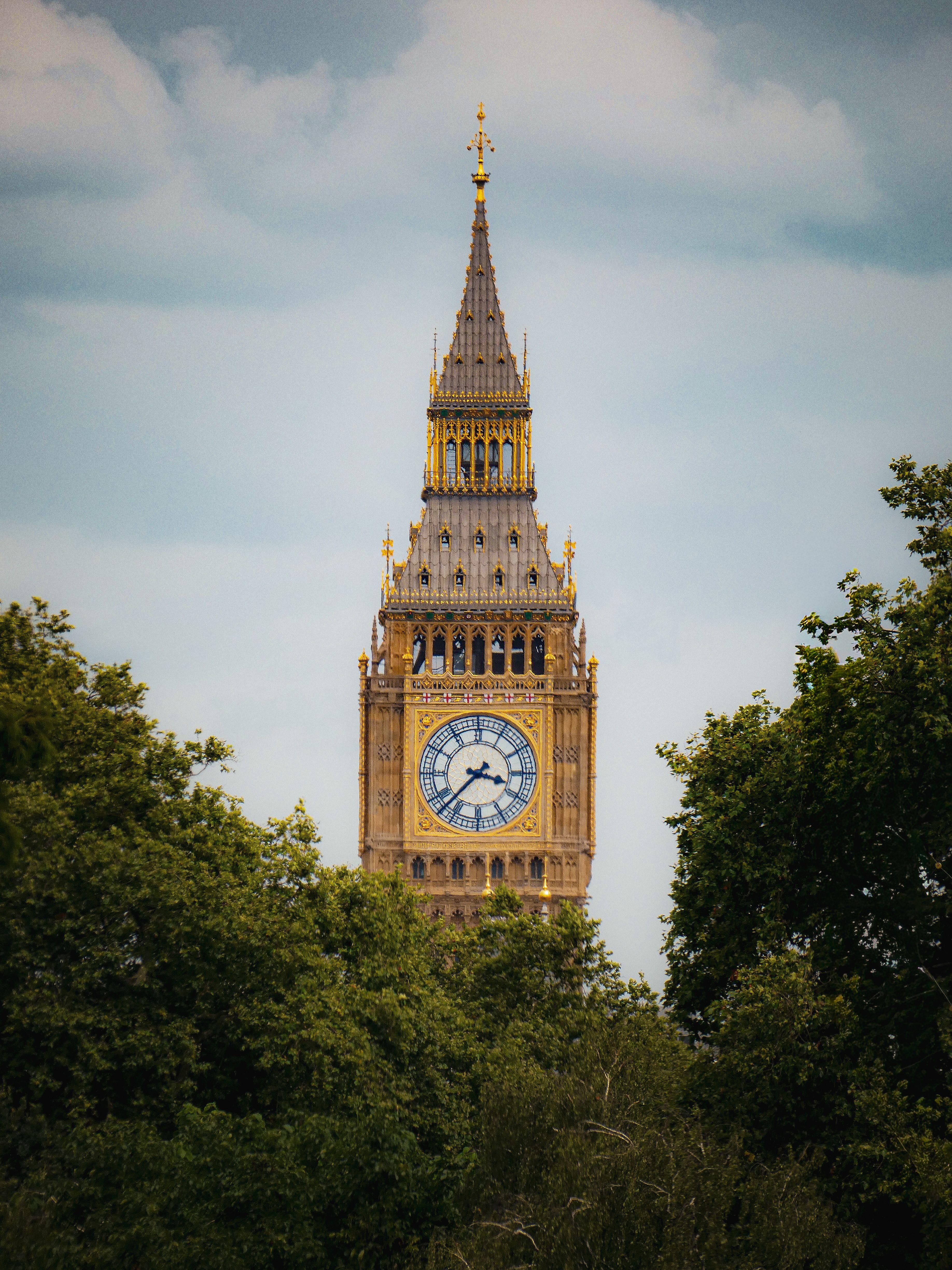 Iconic Big Ben Tower in London, England · Free Stock Photo