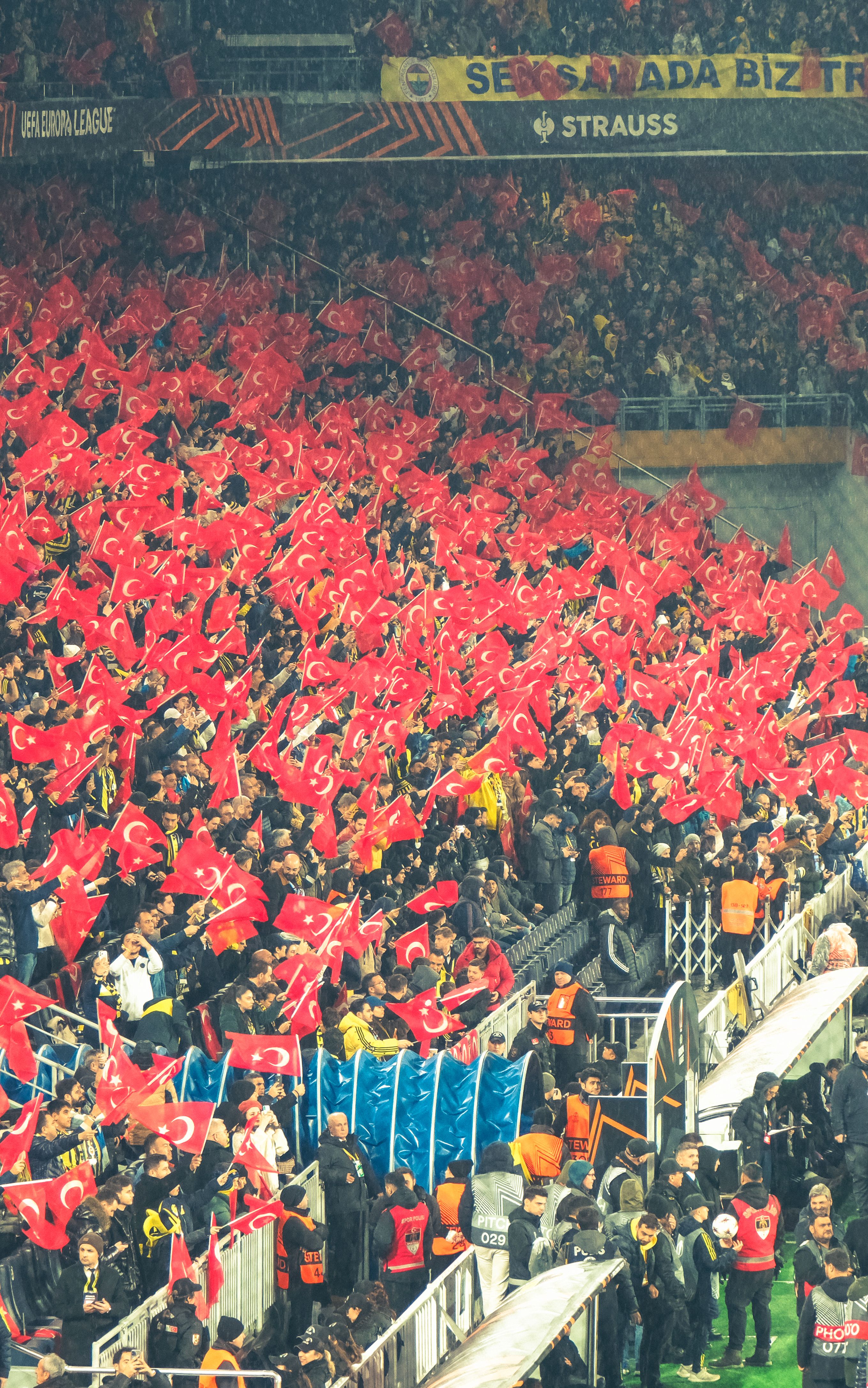 Football Crowd Background Photos, Download The BEST Free Football Crowd ...