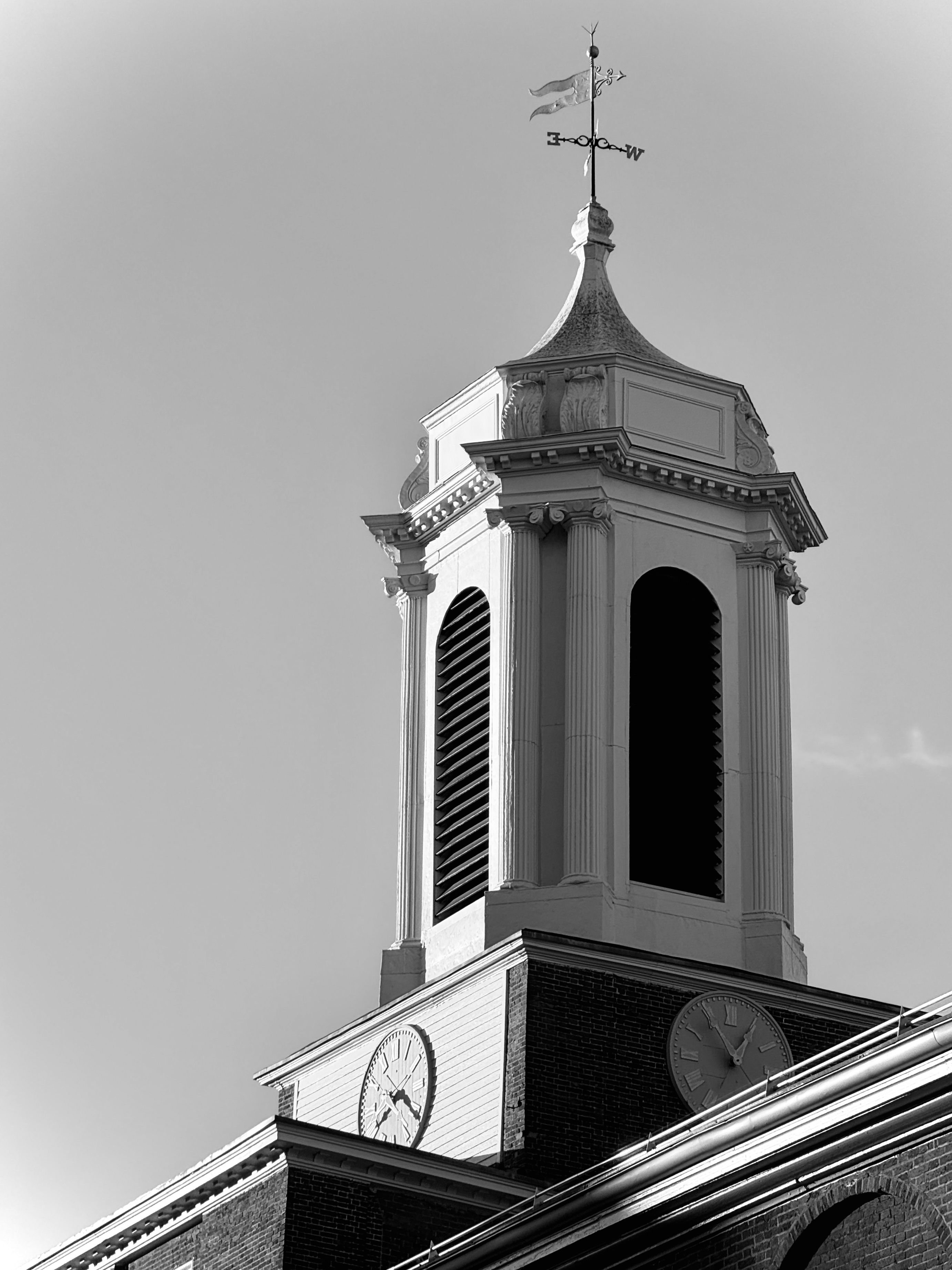 Historic Clock Tower Against a Clear Sky · Free Stock Photo
