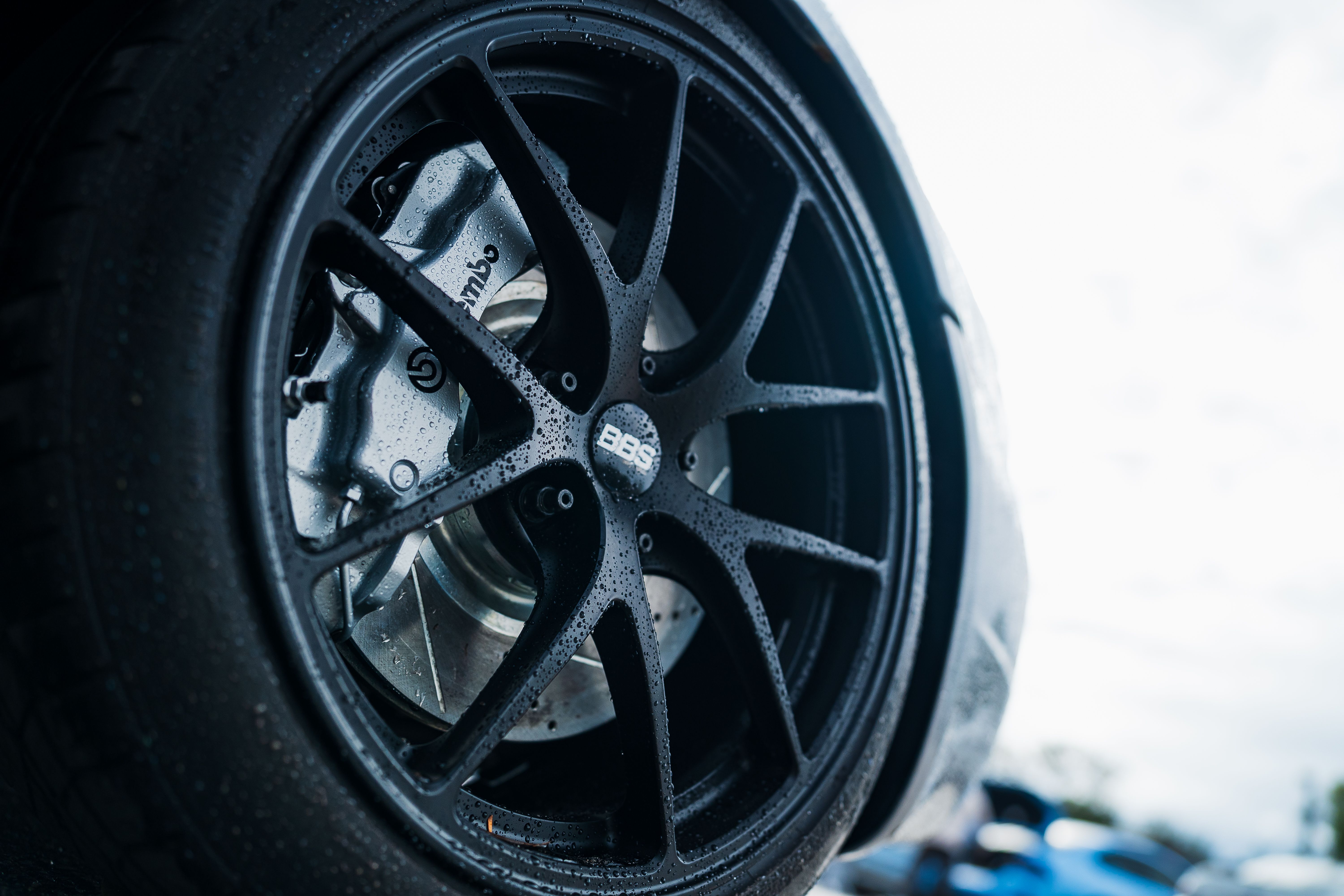 Close-up View of BBS Car Wheel with Brembo Brakes · Free Stock Photo