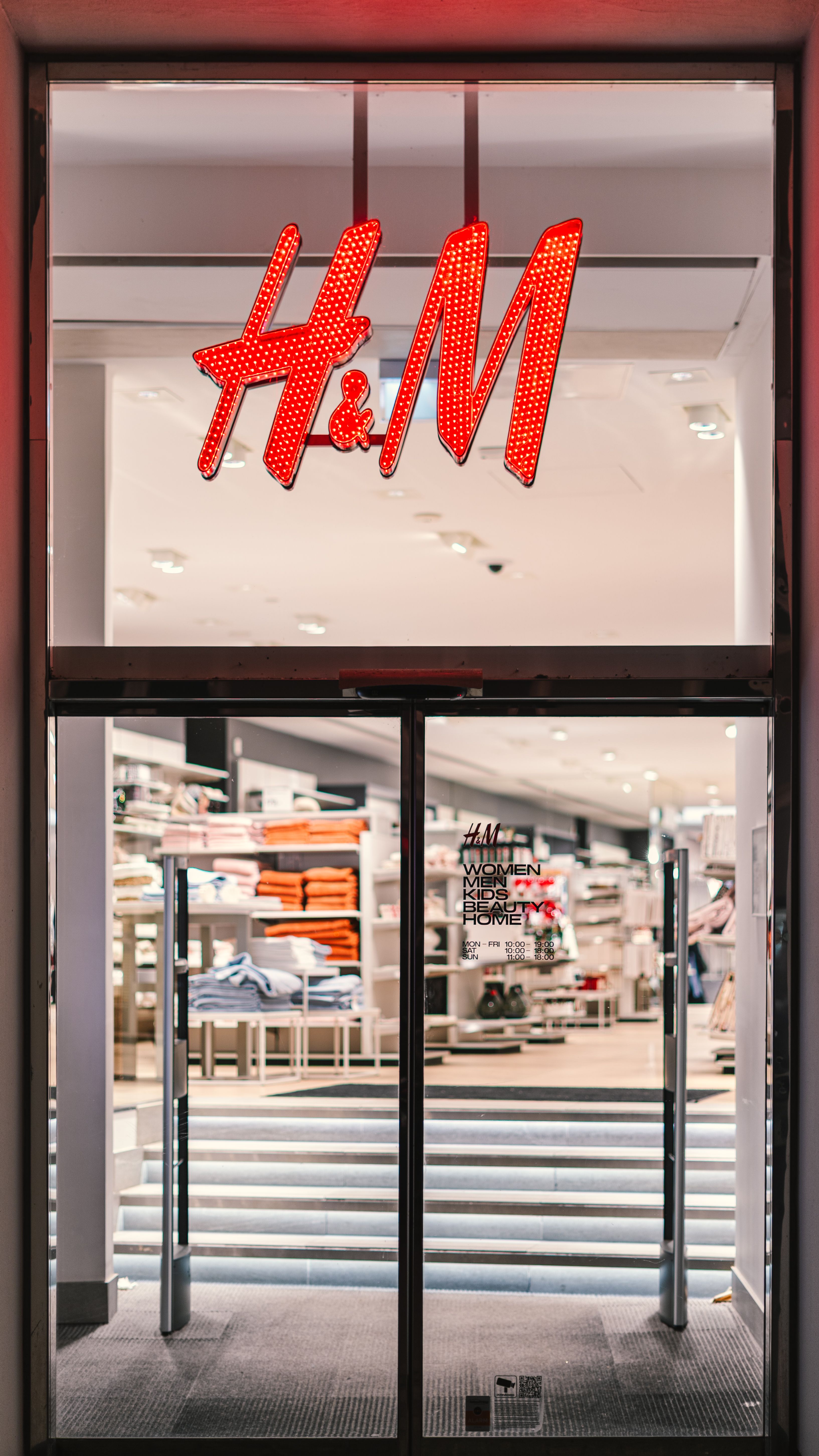 H&M Brand Photos, Download The BEST Free H&M Brand Stock Photos & HD Images