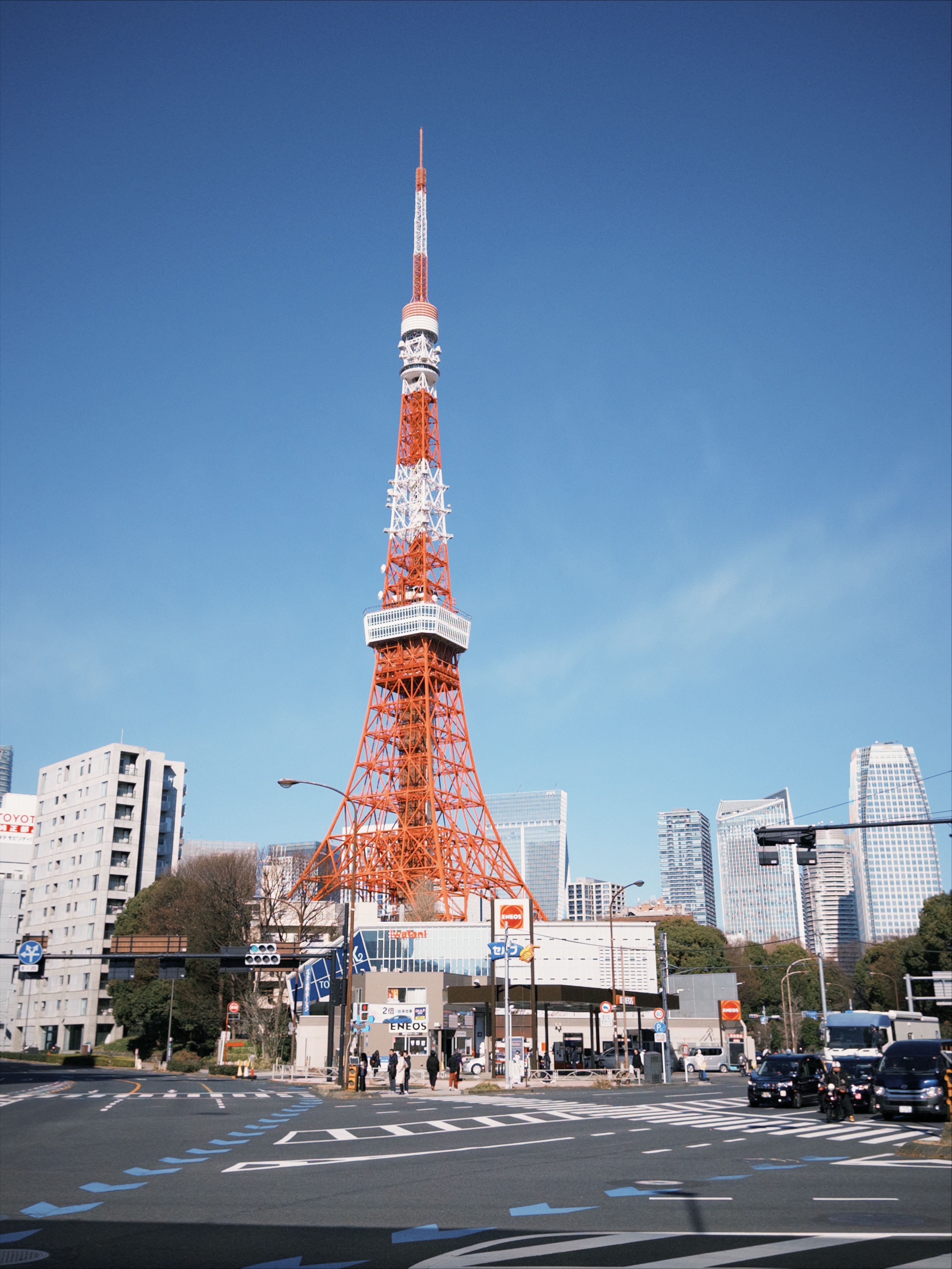 Iconic Tokyo Tower on a Clear Day · Free Stock Photo
