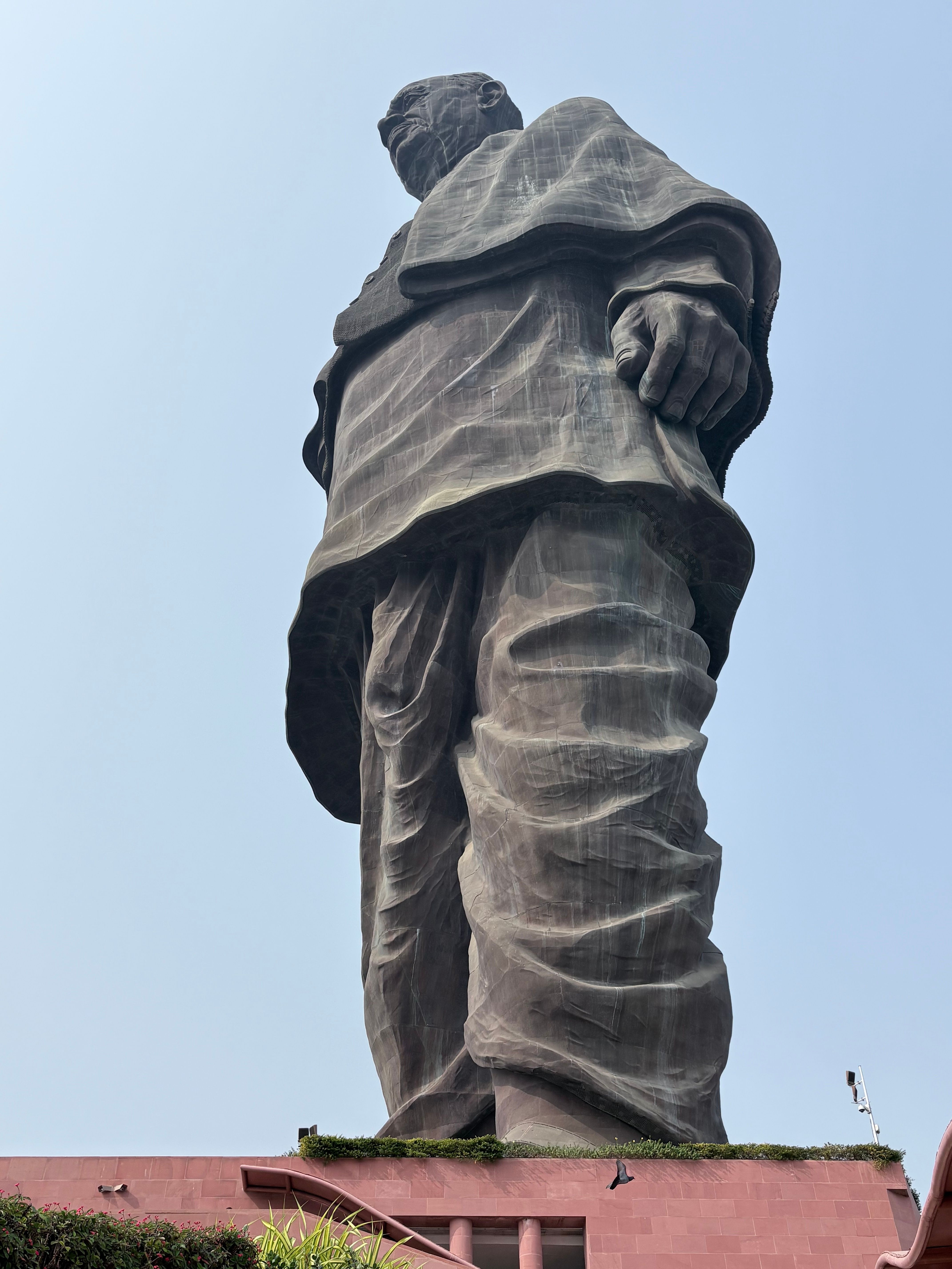 The Statue of Unity under a clear blue sky · Free Stock Photo