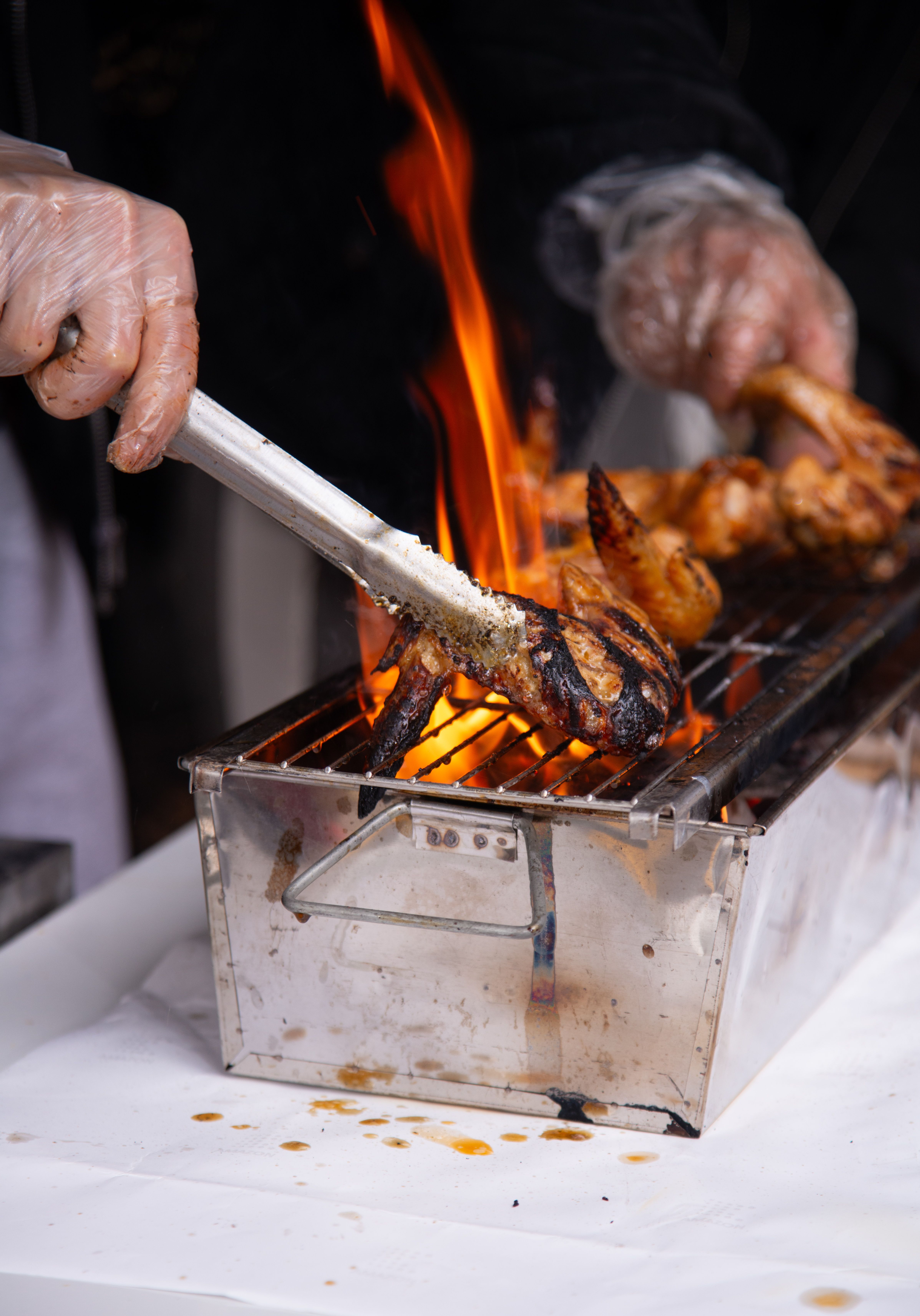 Chicken Processing With Gloves On Photos, Download The BEST Free ...