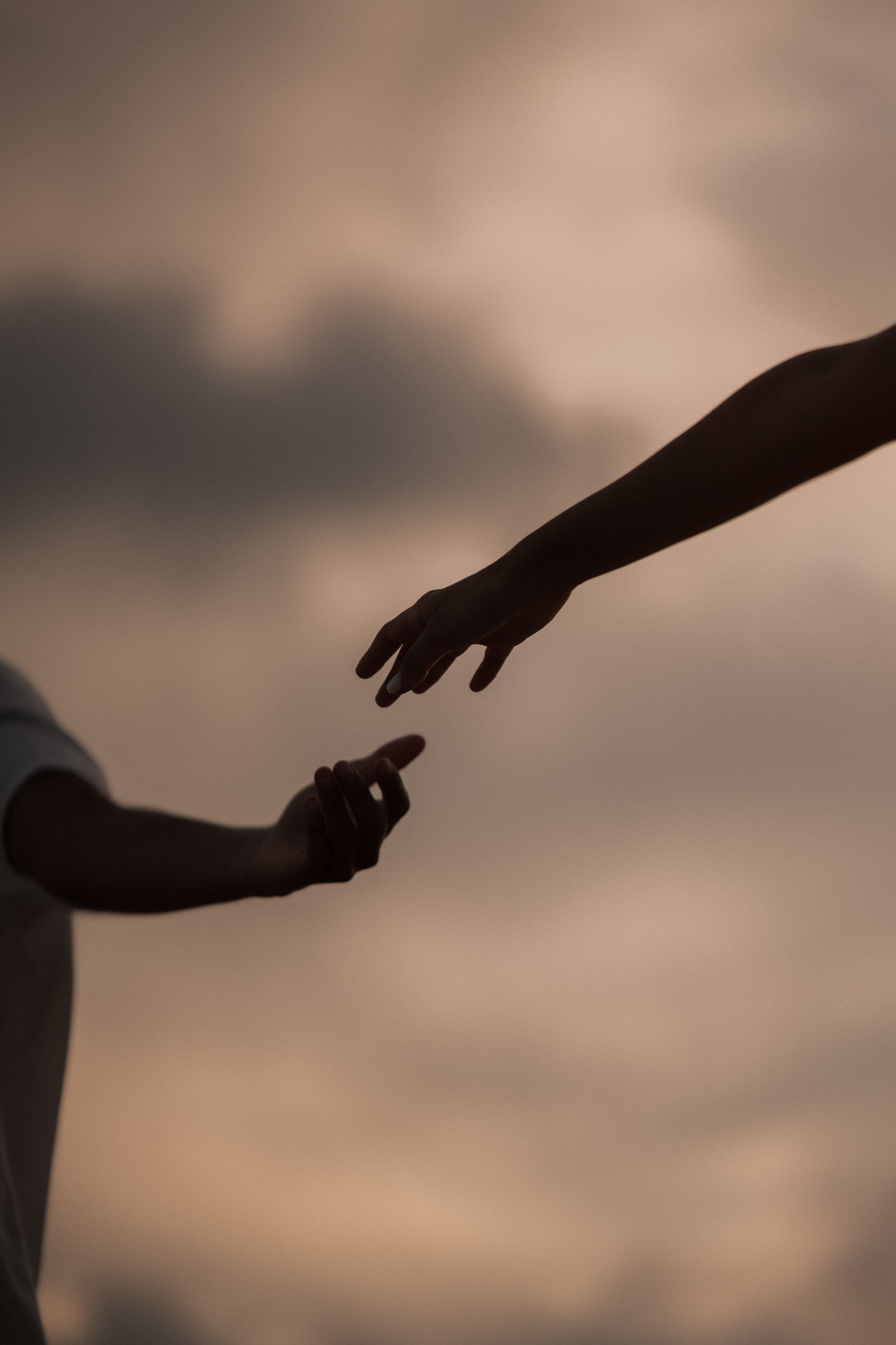 Hand Reaching Out Photos, Download The BEST Free Hand Reaching Out ...
