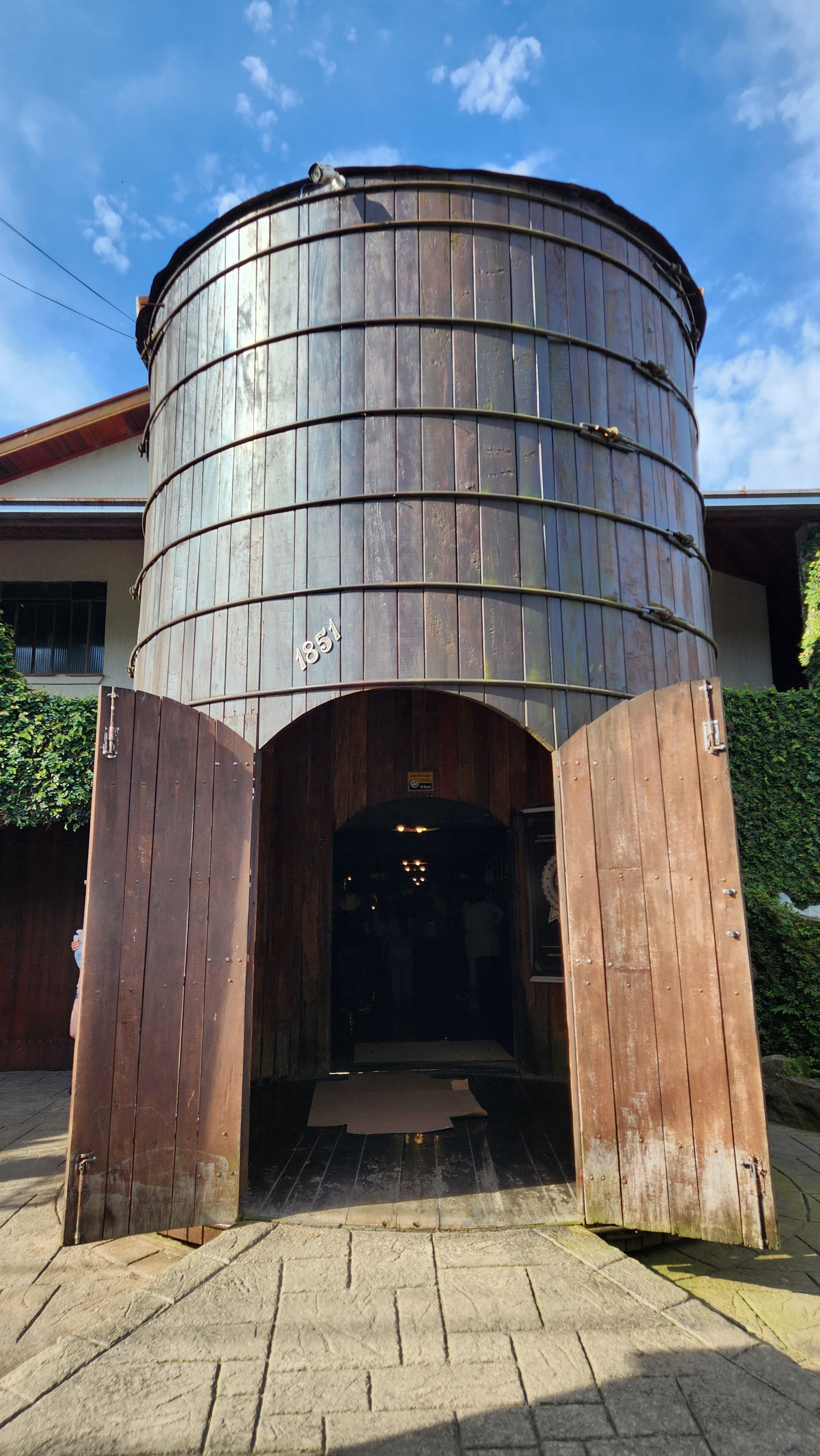 Unique Barrel Structure Entrance in Brazil · Free Stock Photo