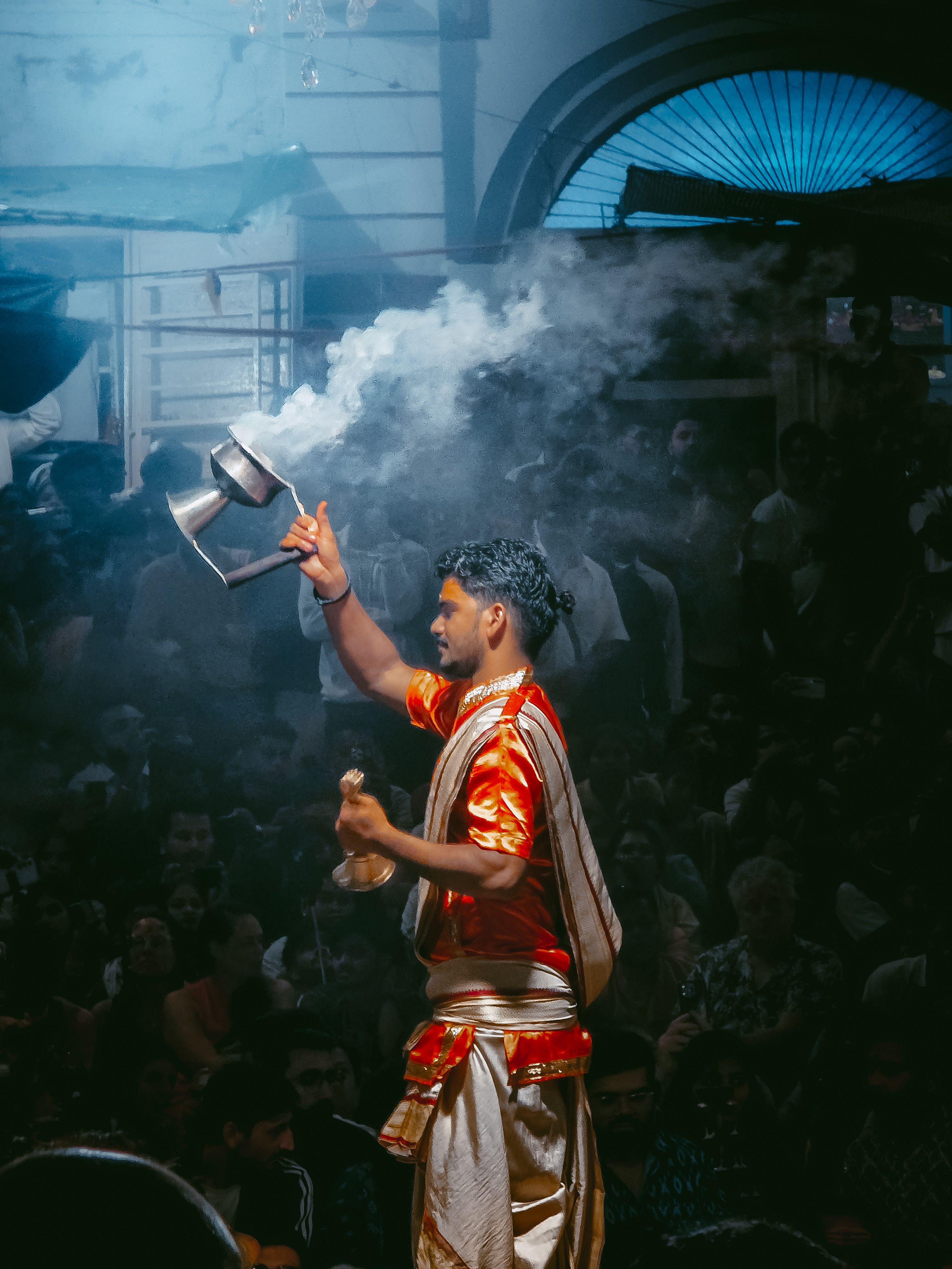 Traditional Hindu Ritual with Incense and Crowd · Free Stock Photo