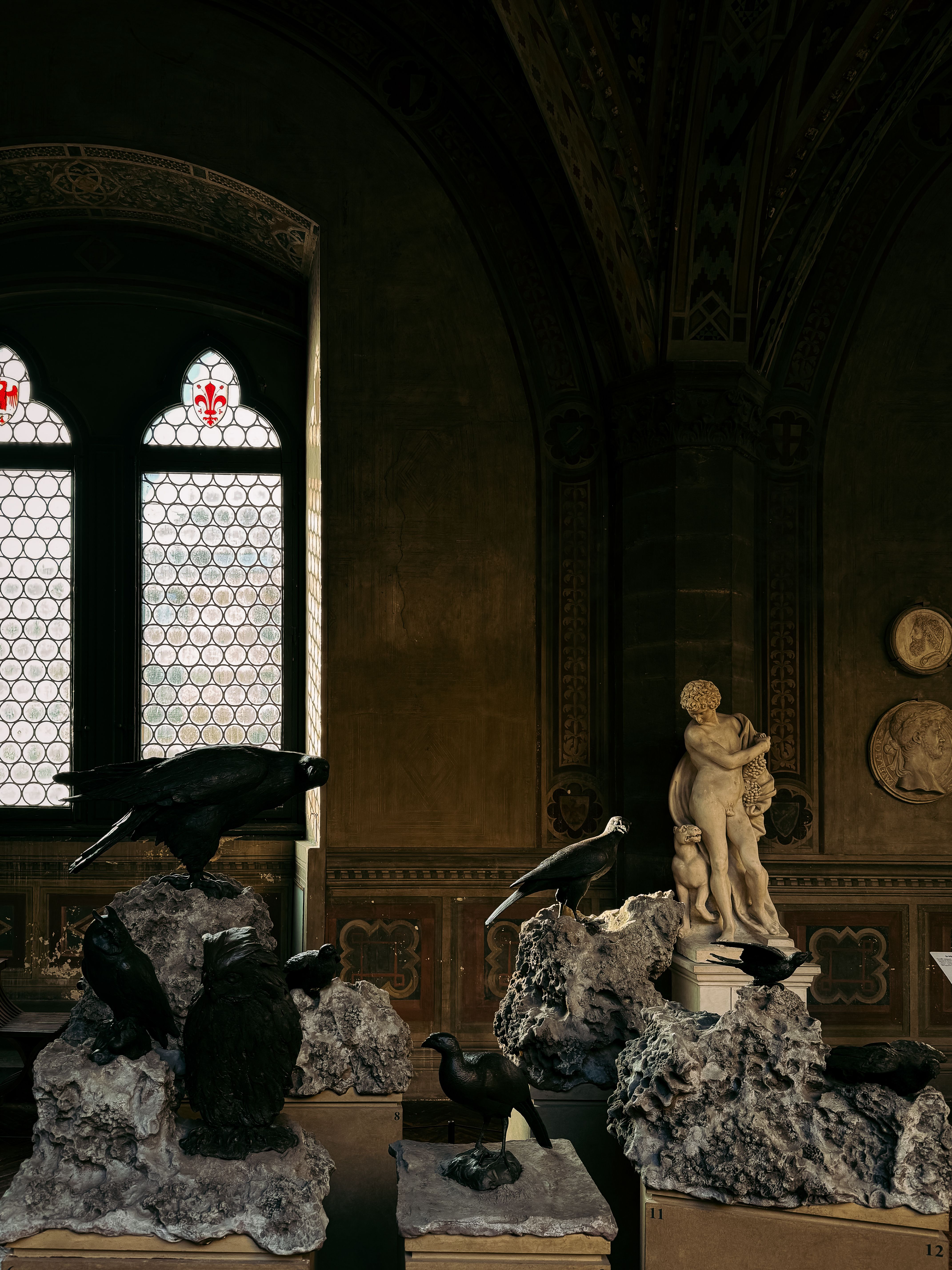 Classical Sculptures and Gothic Architecture in Tuscany · Free Stock Photo