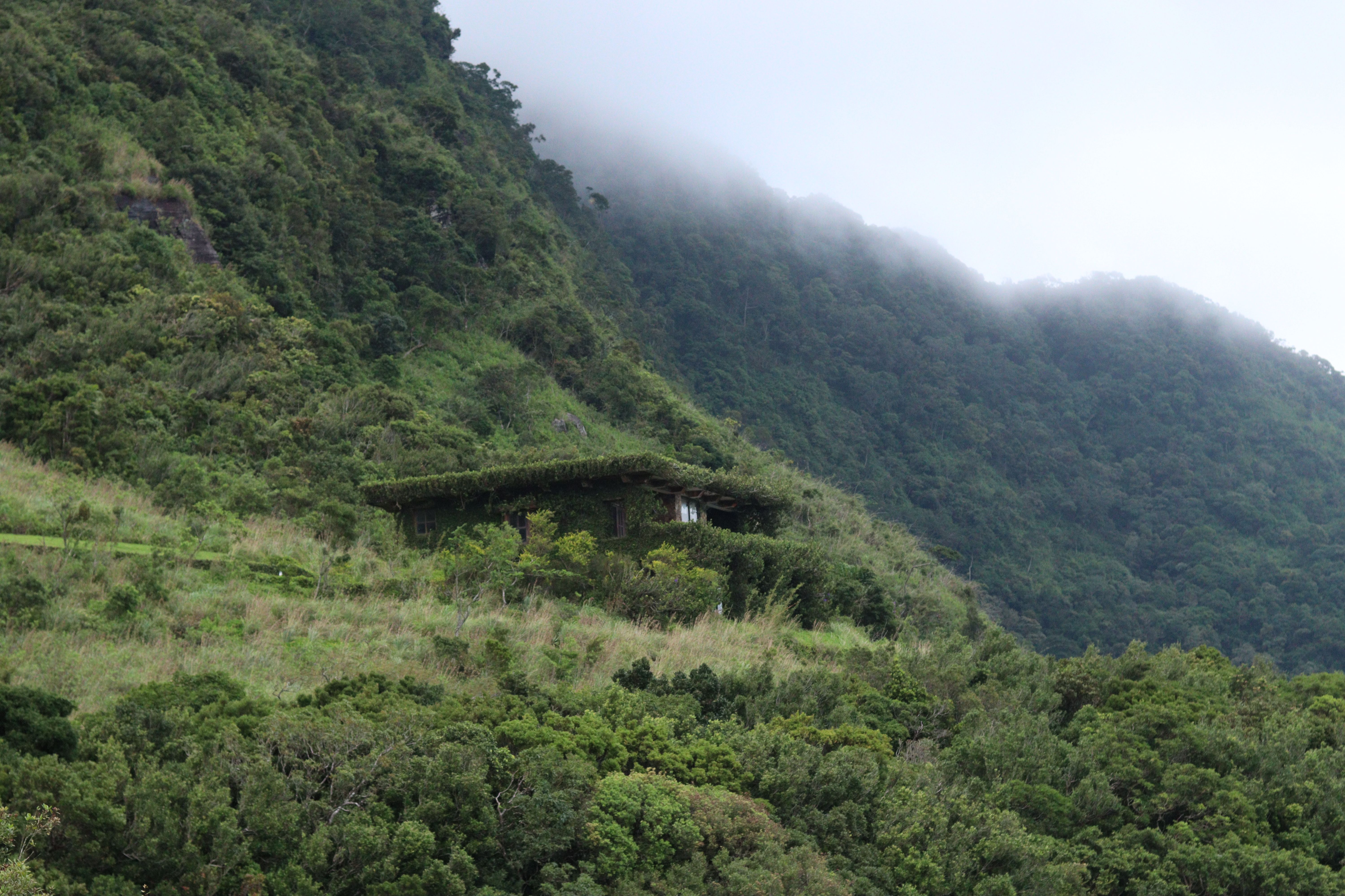 Serene Hillside House in Matale, Sri Lanka · Free Stock Photo