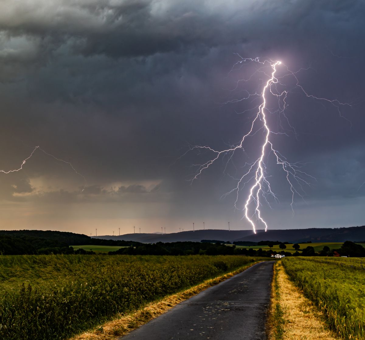Thunderstorm+And+Lightning+Over+Rural+Landscape Photos, Download The ...