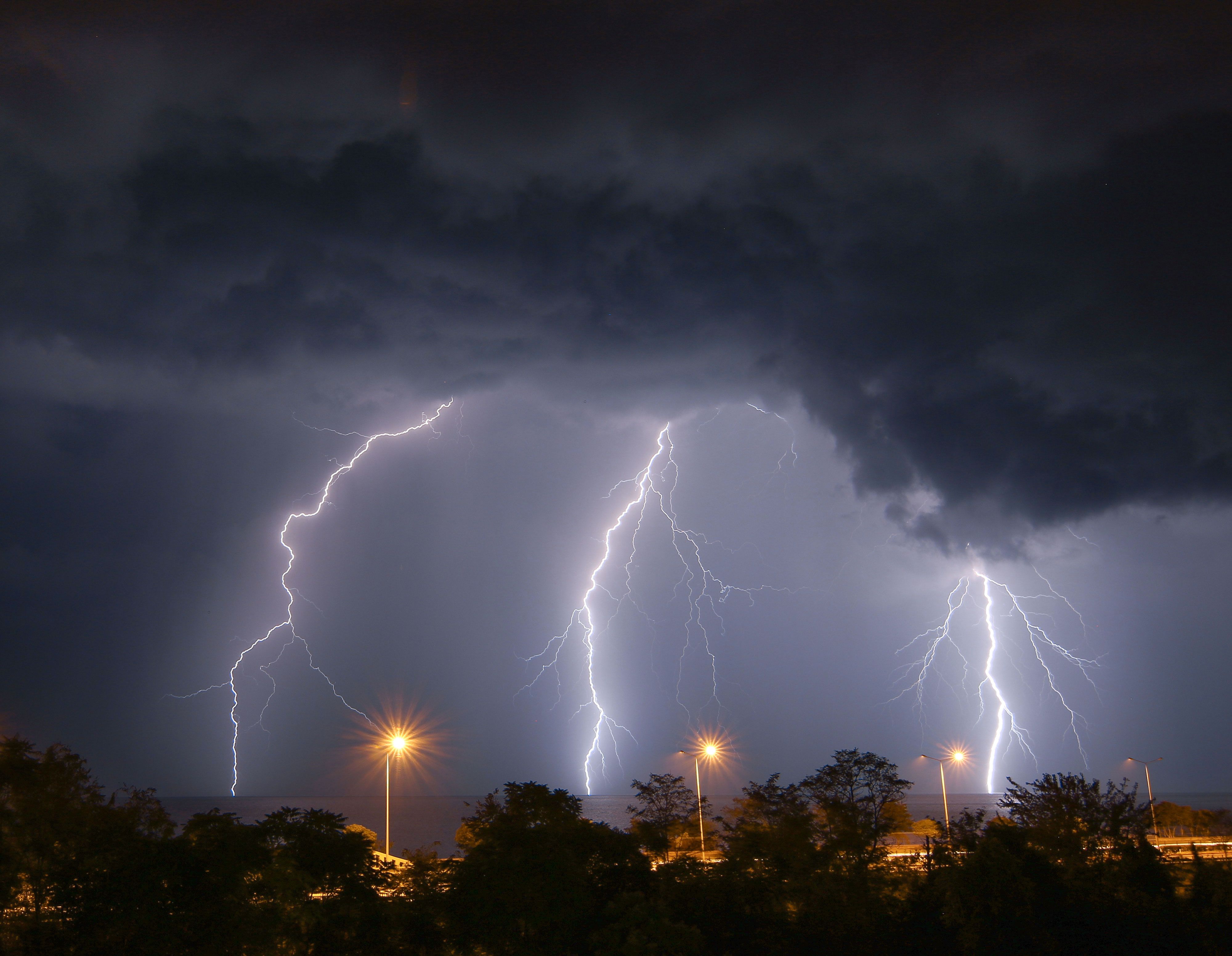 Storm Photos, Download The BEST Free Storm Stock Photos & HD Images