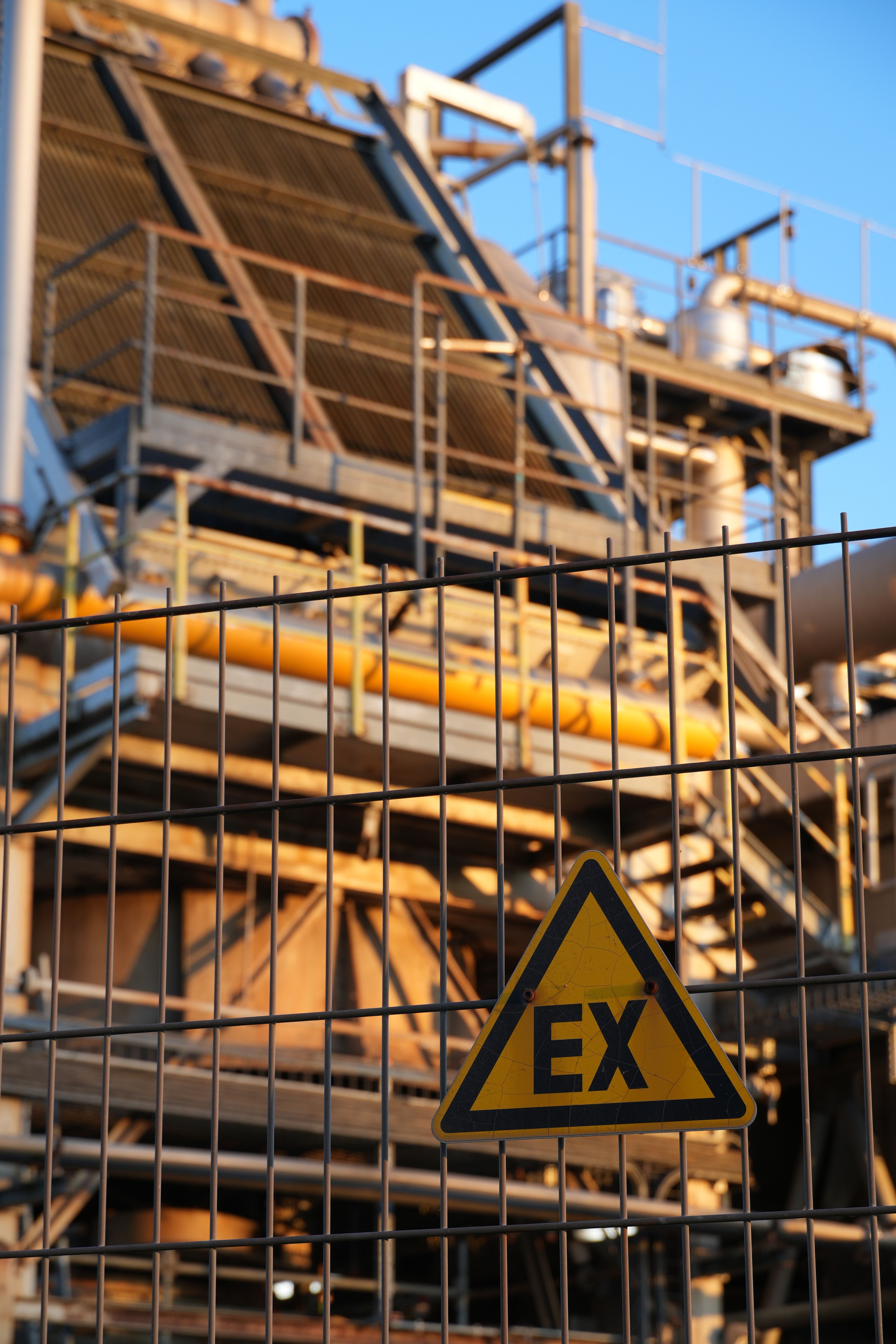 Safety Hazards In The Workplace Photos, Download The BEST Free Safety ...