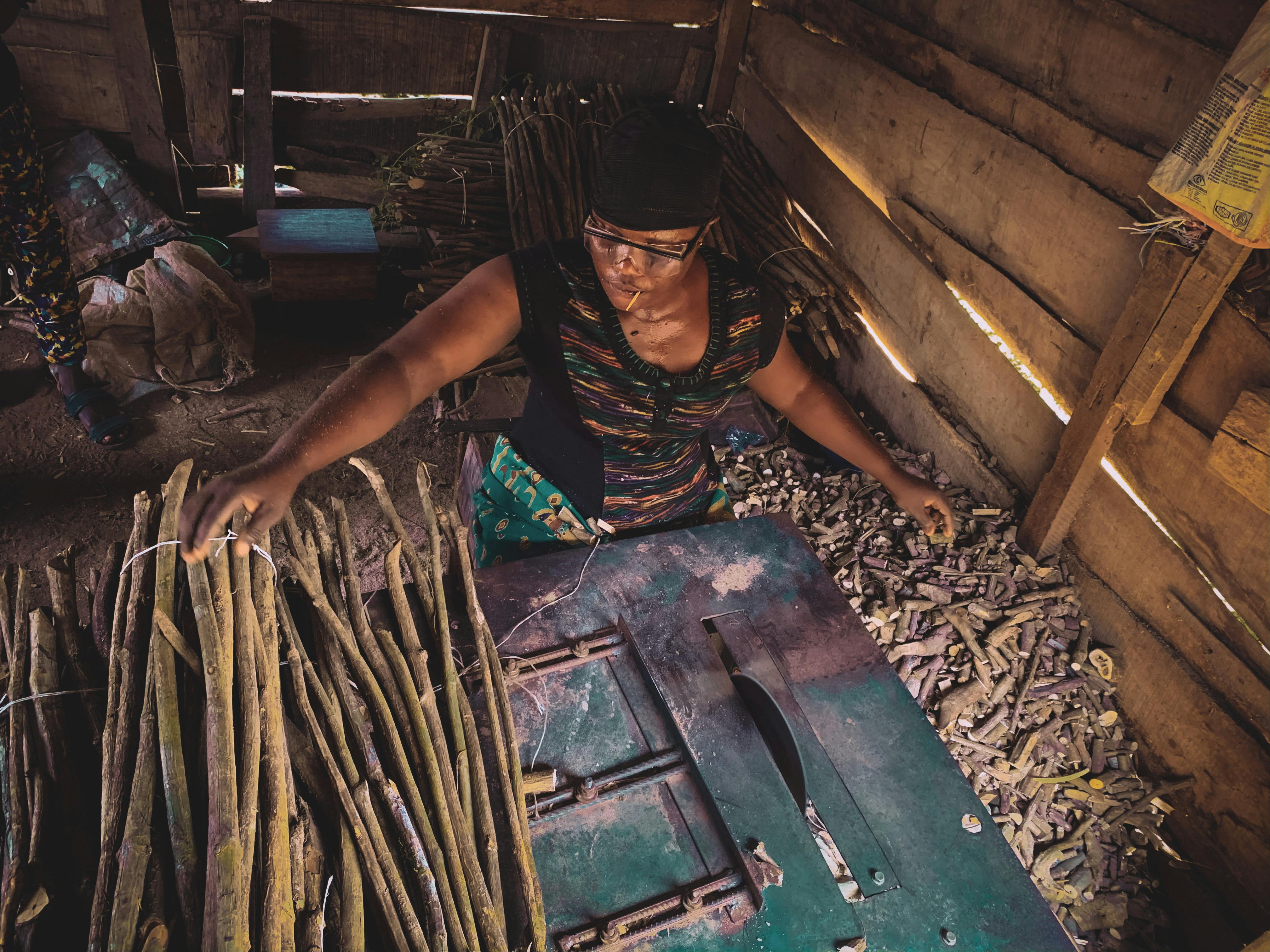 Chewing Stick (pako Ijebu) 14 Photos & Videos Collected by Tope A. Asokere