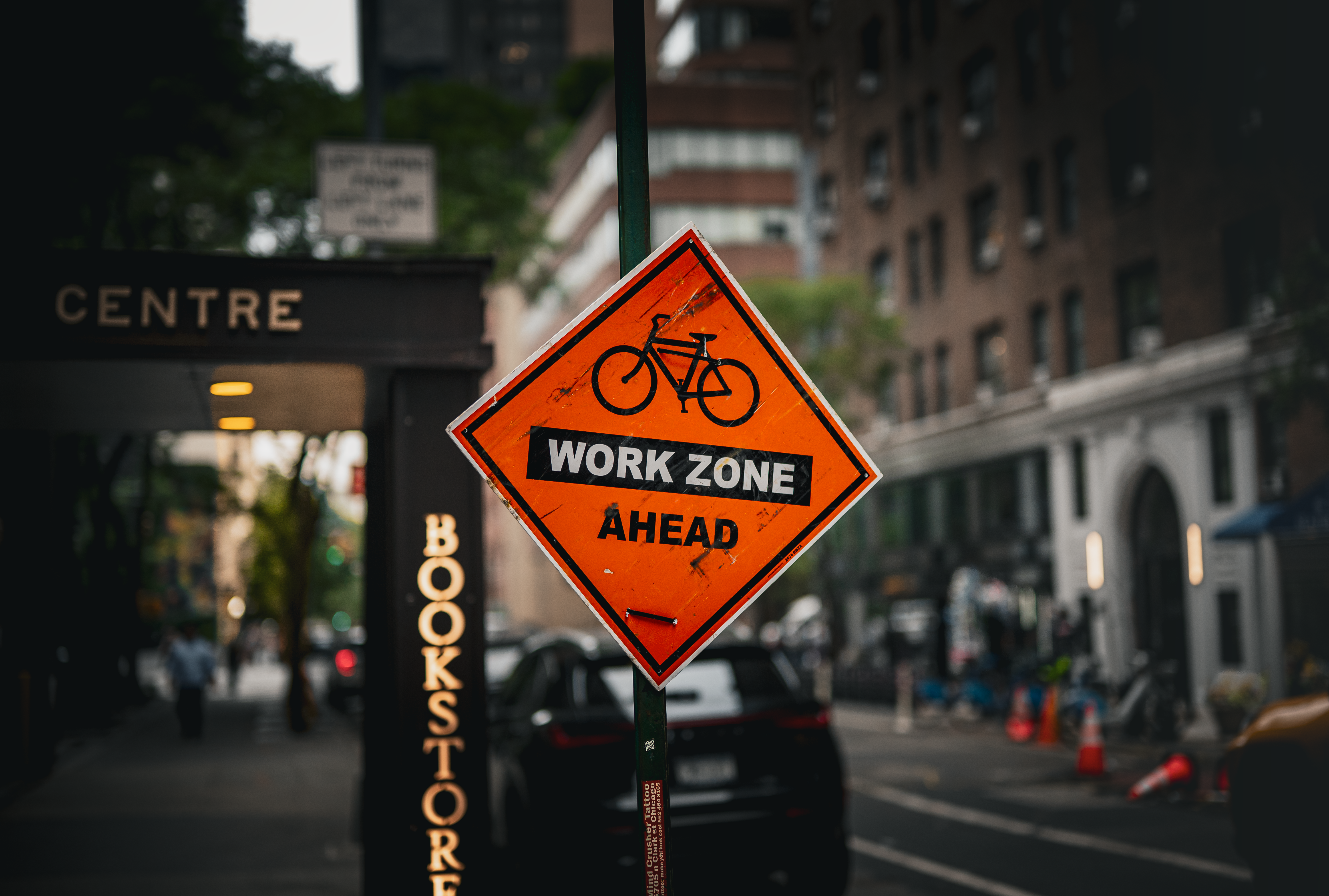Urban Bicycle Work Zone Sign in New York City · Free Stock Photo