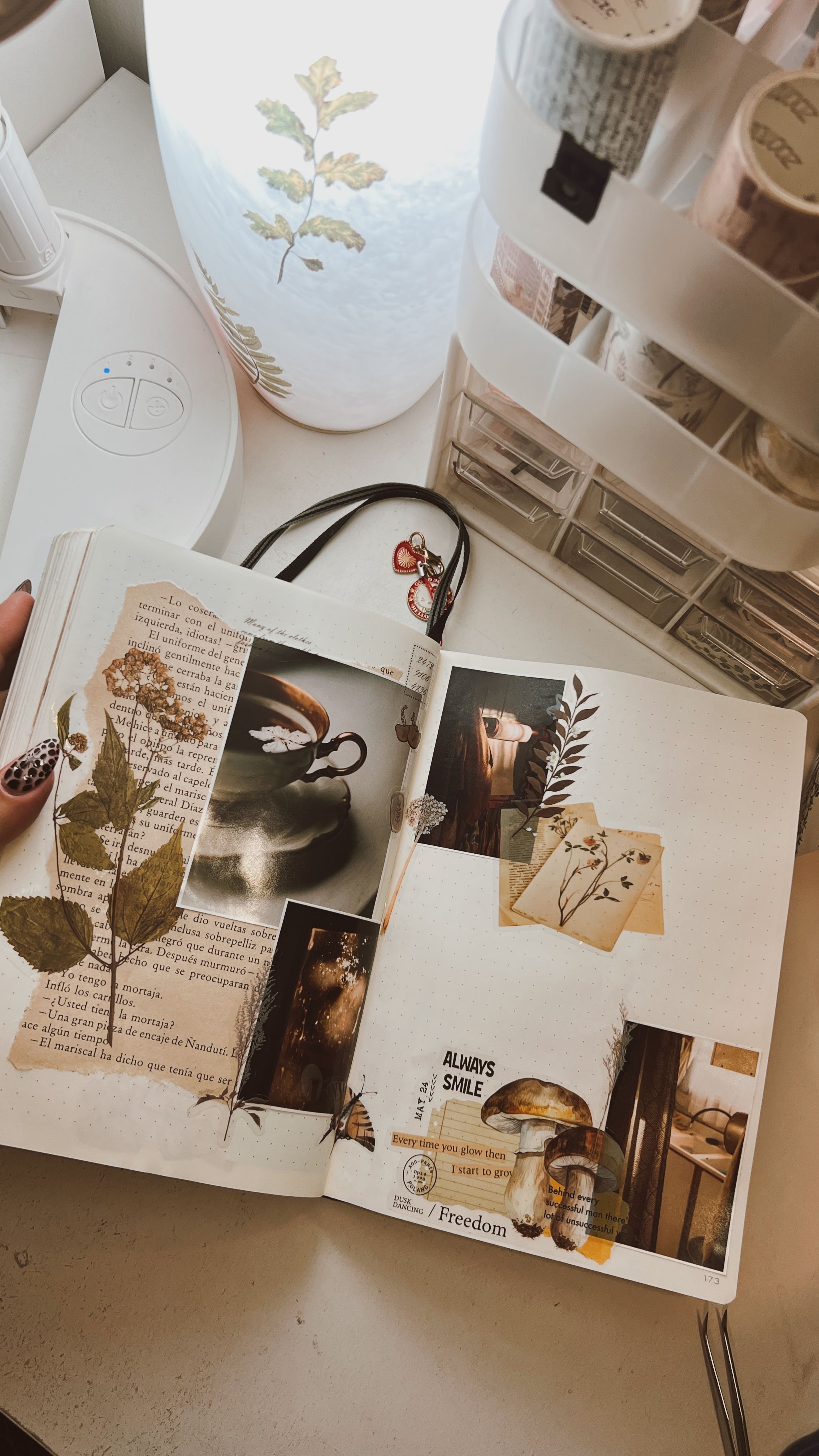 Journal Background Photos, Download The BEST Free Journal Background ...