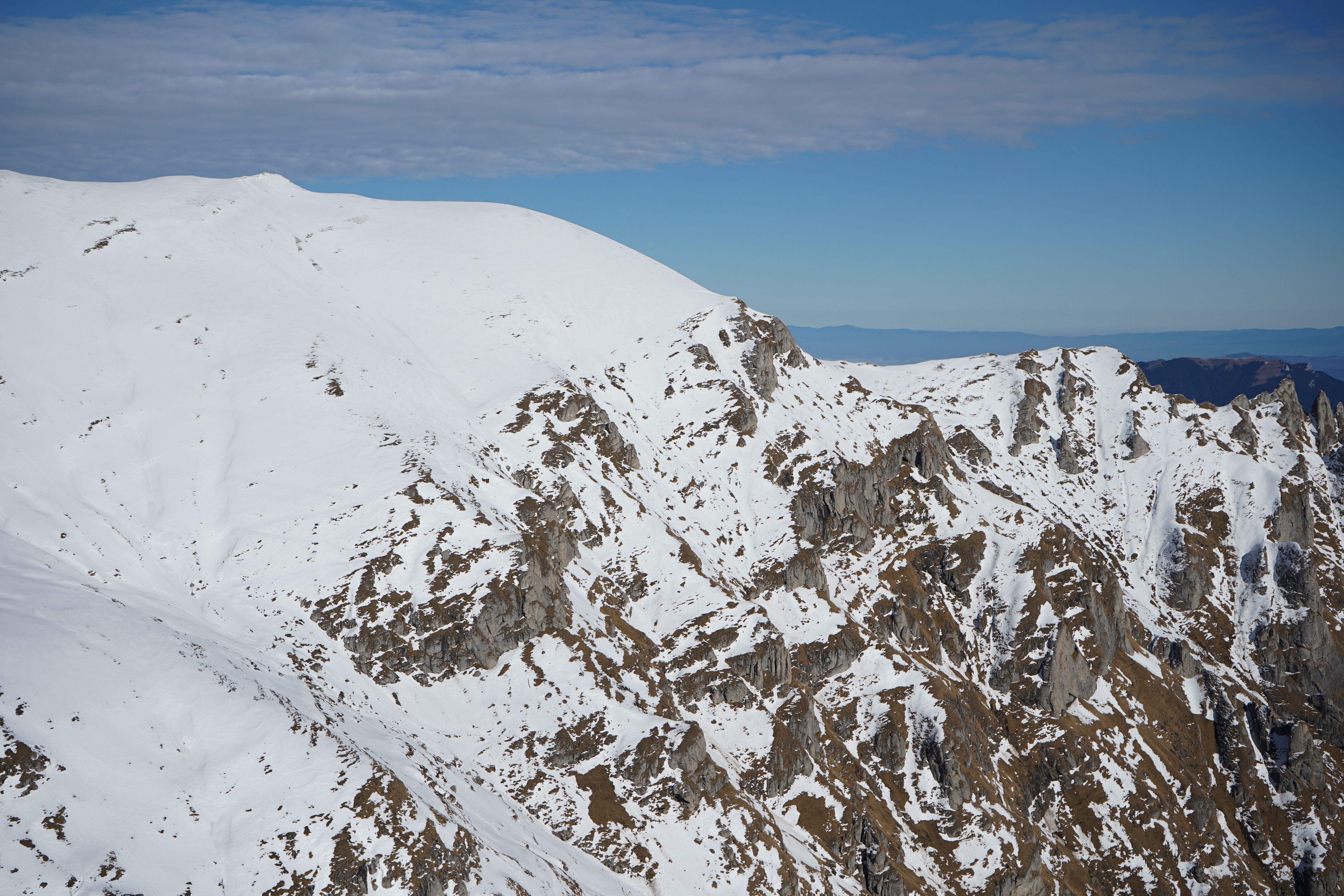 Scenic Snow-Capped Mountain Peaks in Winter · Free Stock Photo