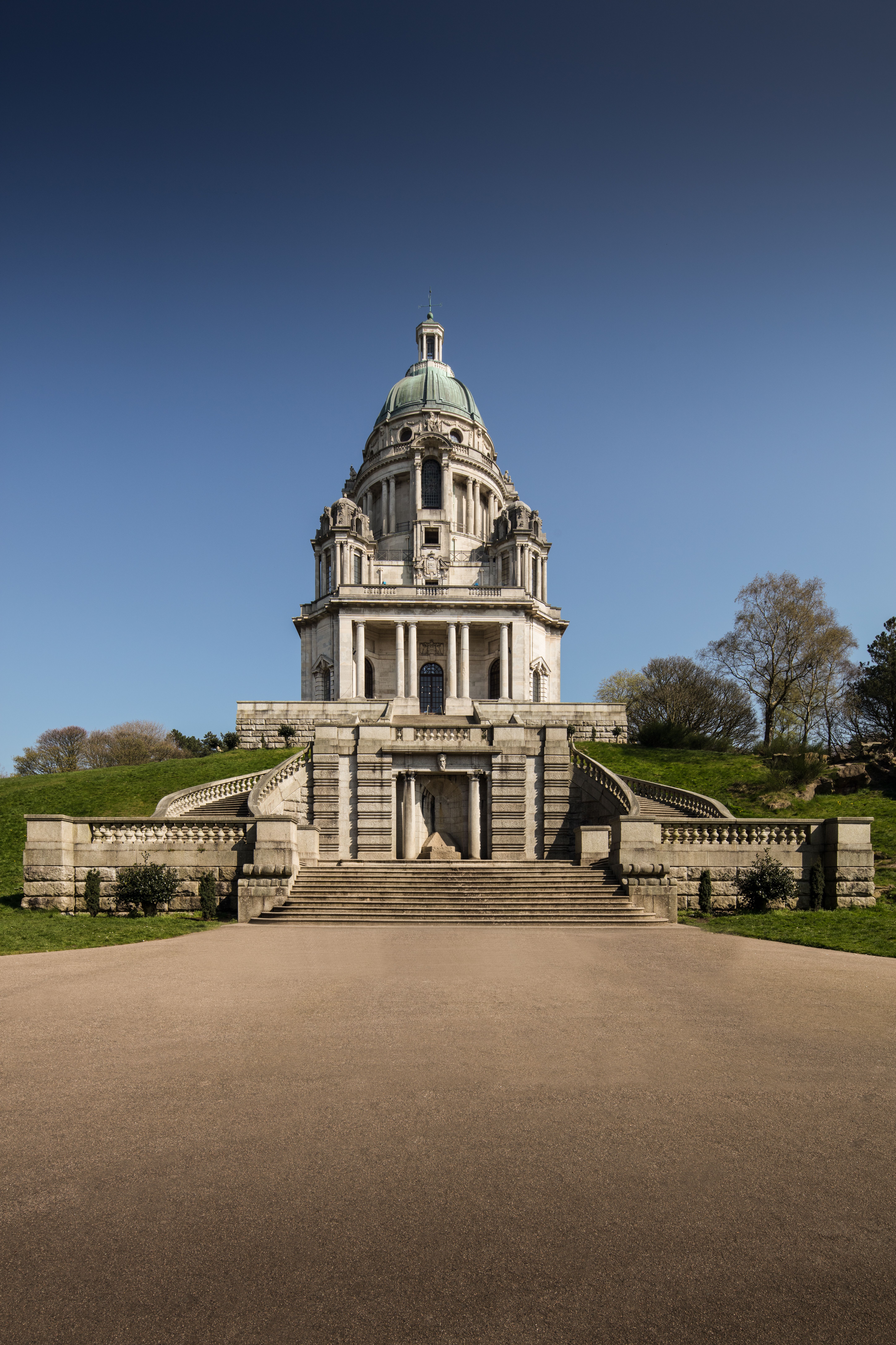 Elegant Ashton Memorial in Williamson Park · Free Stock Photo