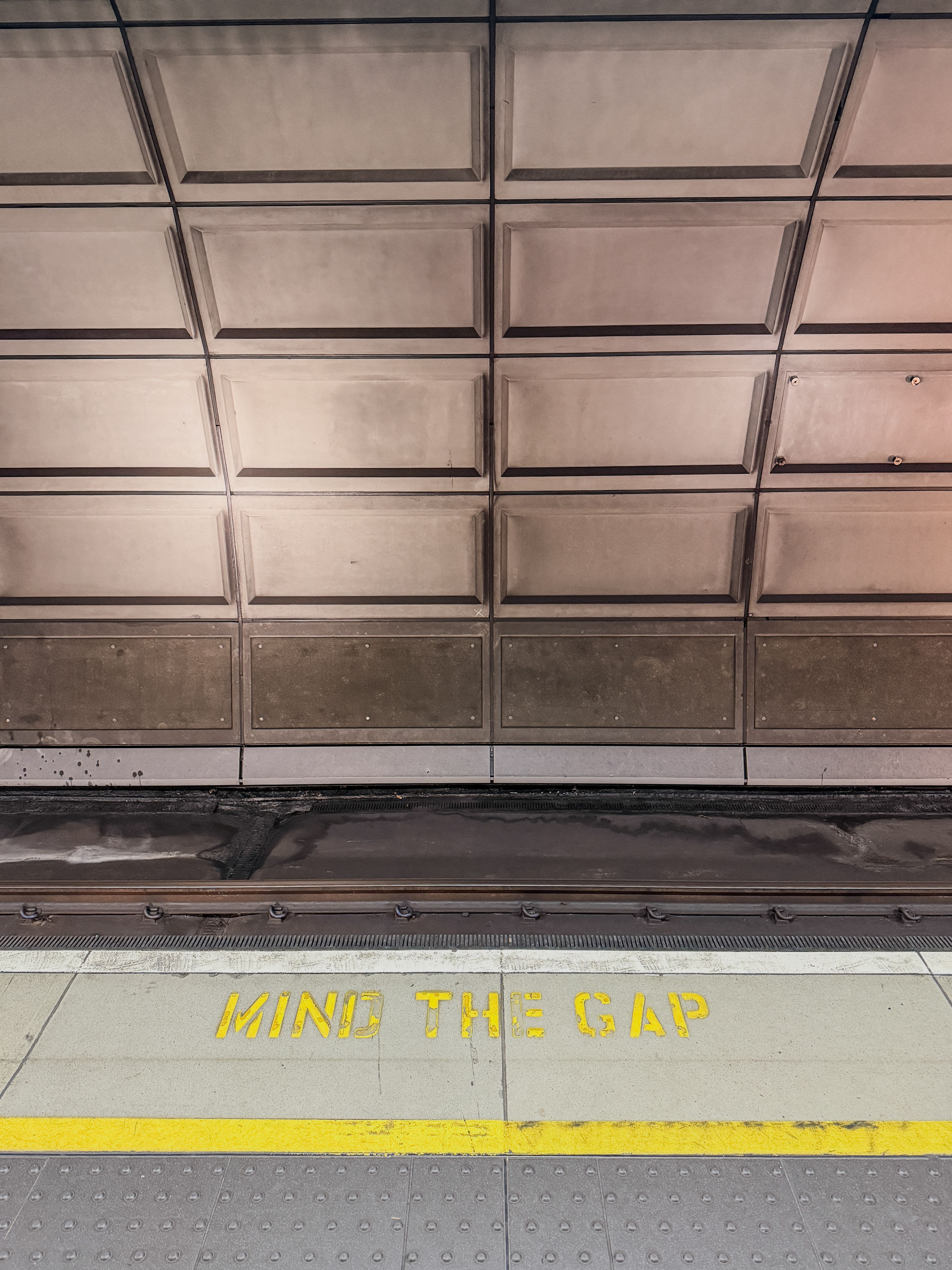 Gap Photos, Download The BEST Free Gap Stock Photos & HD Images
